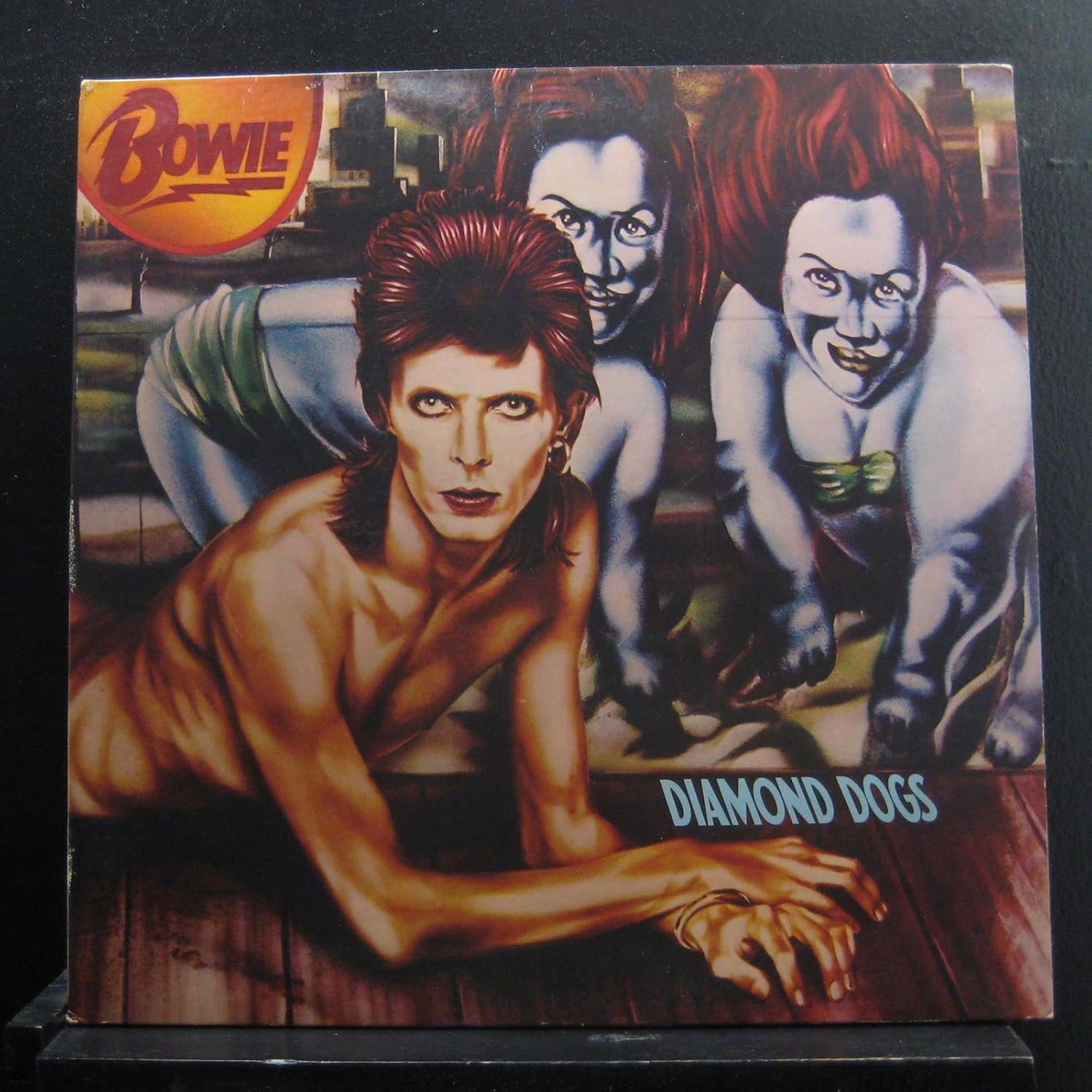 Diamond Dogs [Vinyl LP]: Amazon.co.uk: CDs & Vinyl