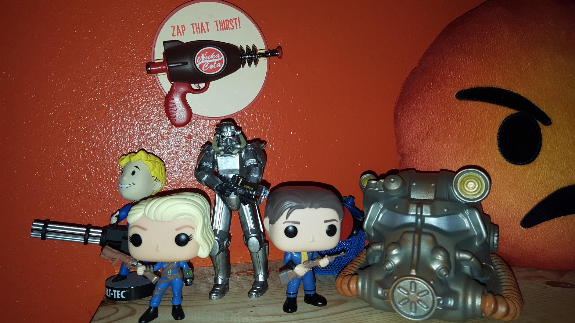 $9/mo - Finance Fallout Nuka Cola Blaster Wall Armory Collection Action ...