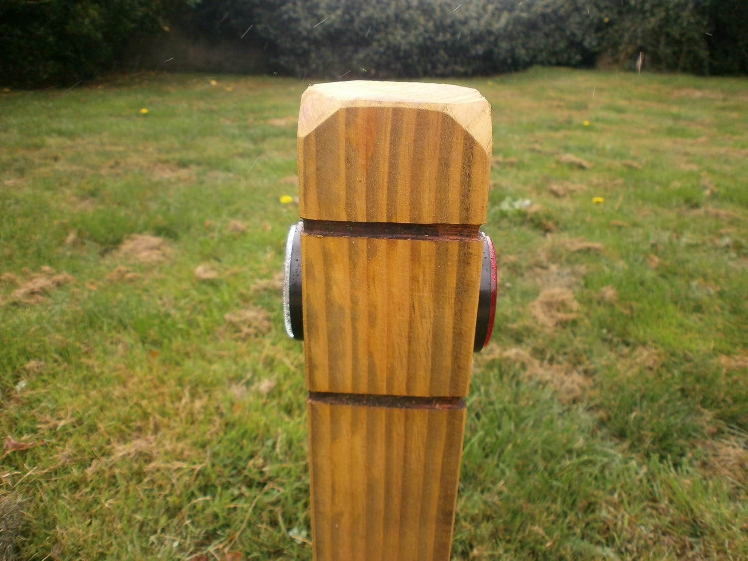 Garden 2 x 18 inch 45cm Push in Ground Reflective Both Sides Timber ...
