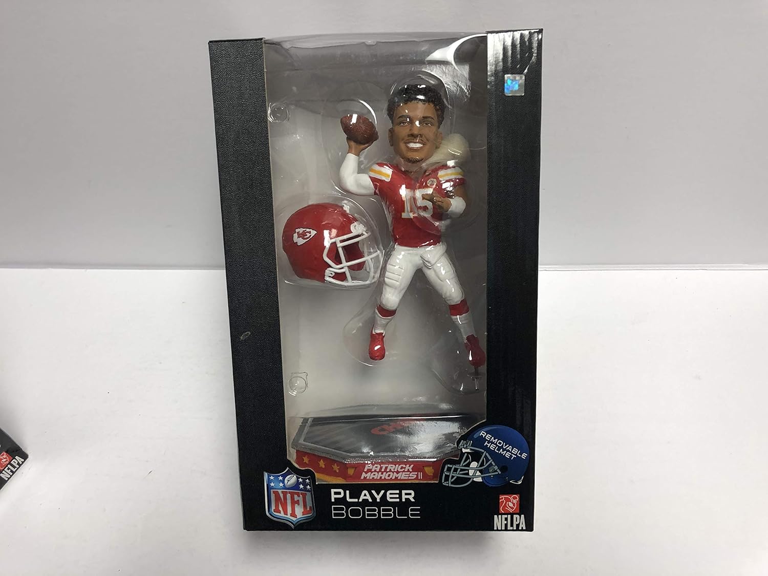 Bobbleheads Patrick Mahomes with Removable Helmet Limited Edition ...