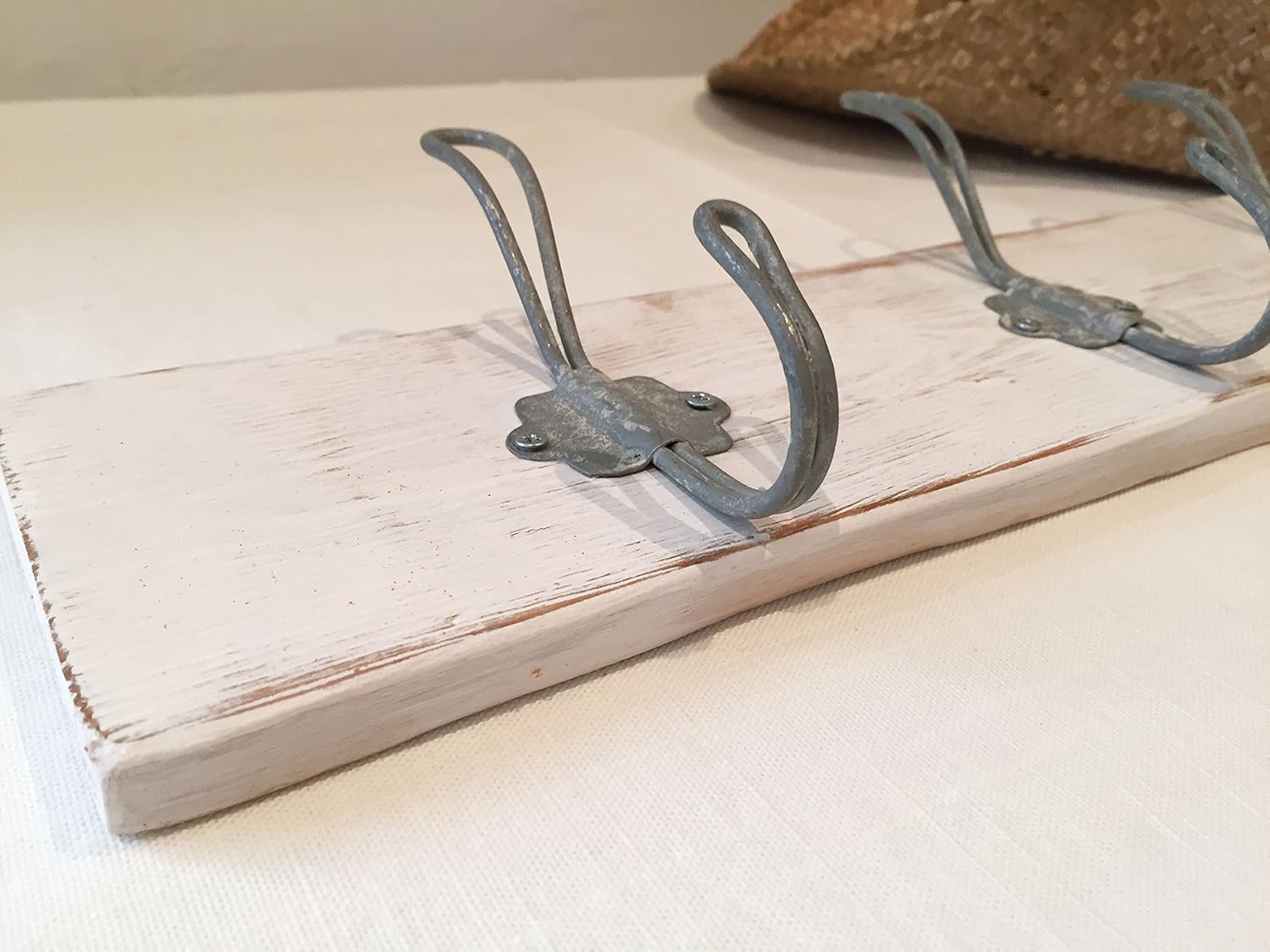 Perchero hierro galvanizado | Percheros de pared, percheros de pie...