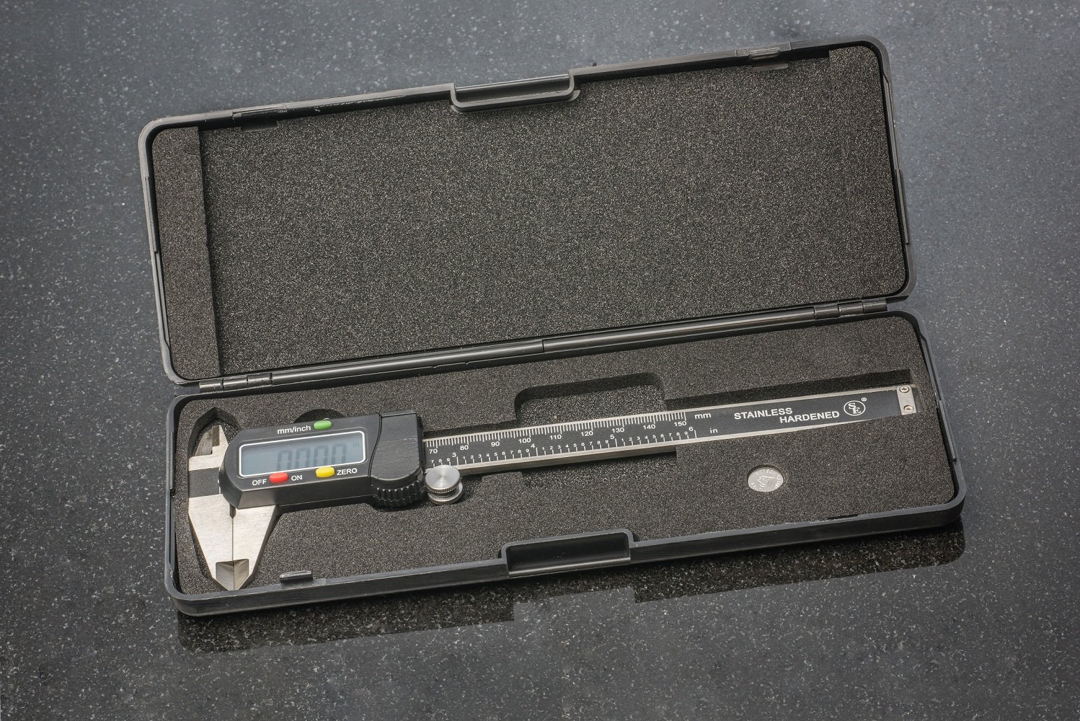 Mua SE SAE and Metric Electric Digital Caliper - Precision Measuring ...