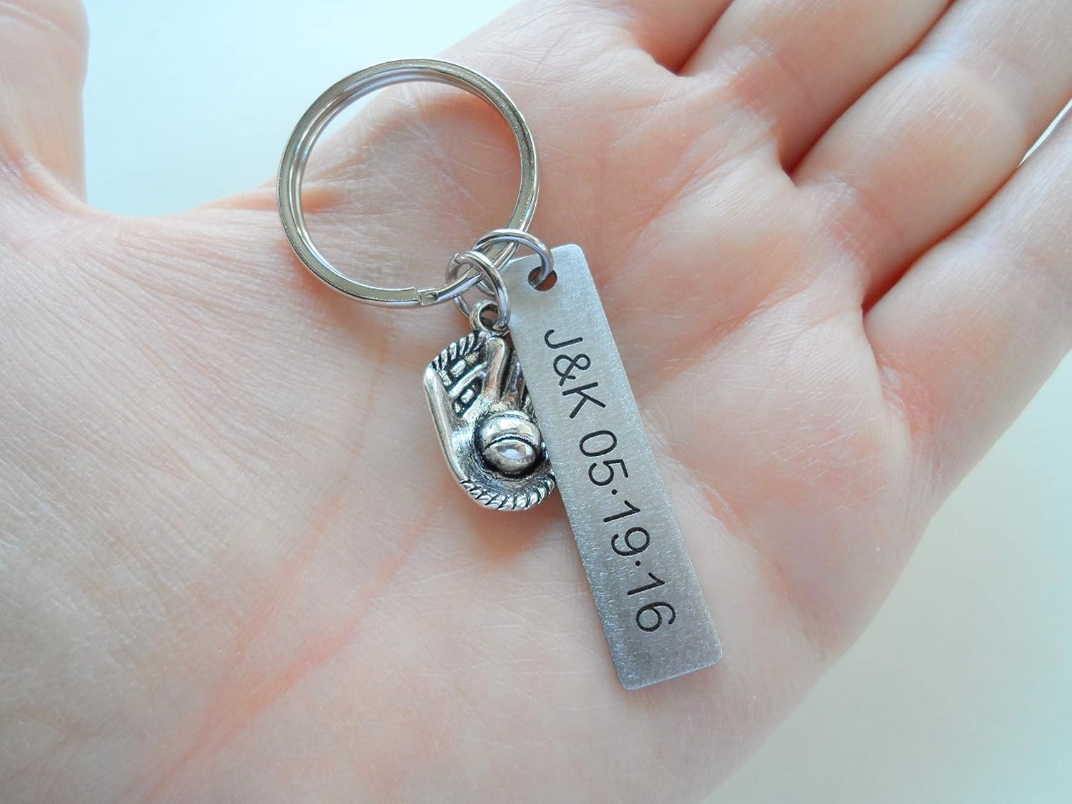 mitt-baseball-with-keychain-steel-stainless-engraved-custom-charm-gift