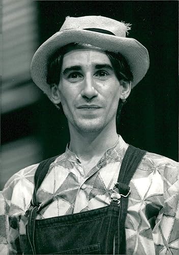 classify Irish actor John Lynch - Italic Roots