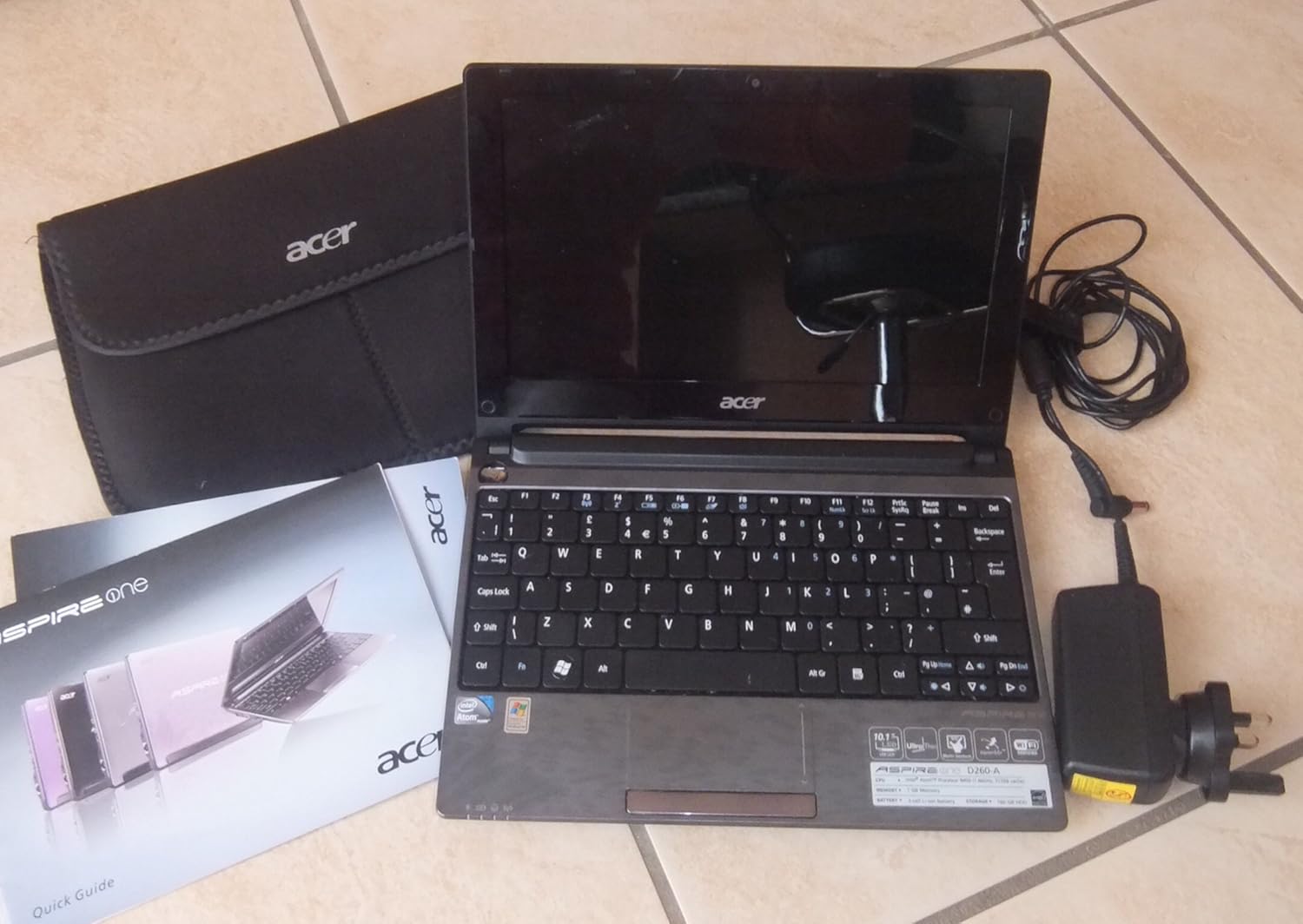 Acer Aspire One D260, 10.1" LED LCD 1024X600 Screen resolution, Netbook ...
