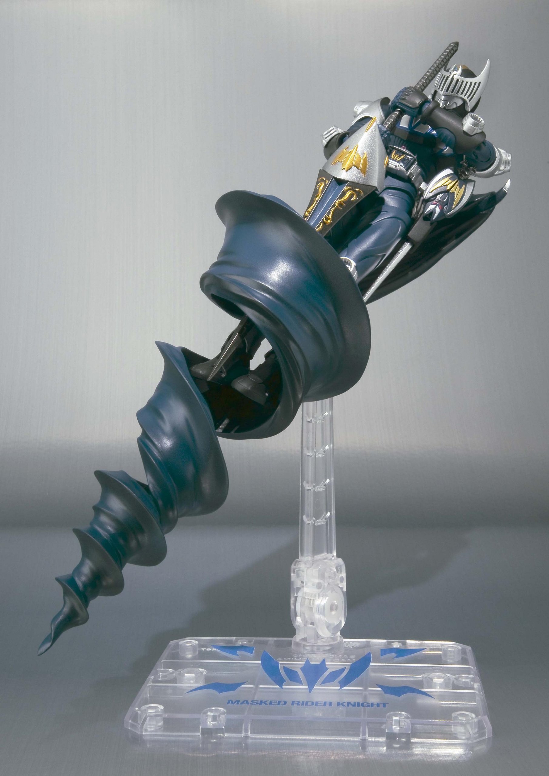 Mua Tamashii Nations S.H.Figuarts Masked Rider Knight and Darkwing ...