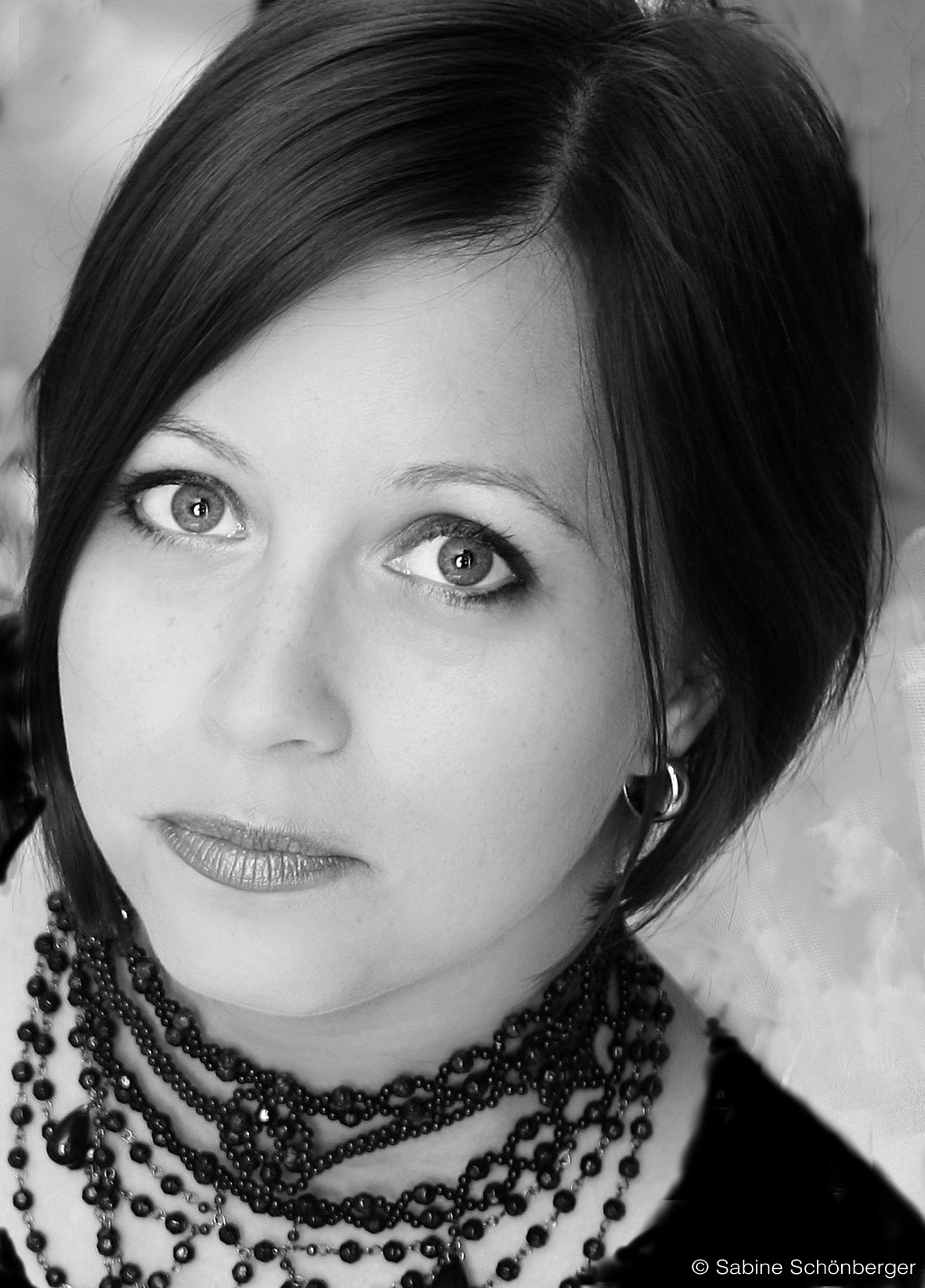 Michelle Stern - Alle Hörbücher bei Audible.de