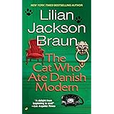 The Cat Who Turned On and Off: Braun, Lilian Jackson: 9780515087949 ...