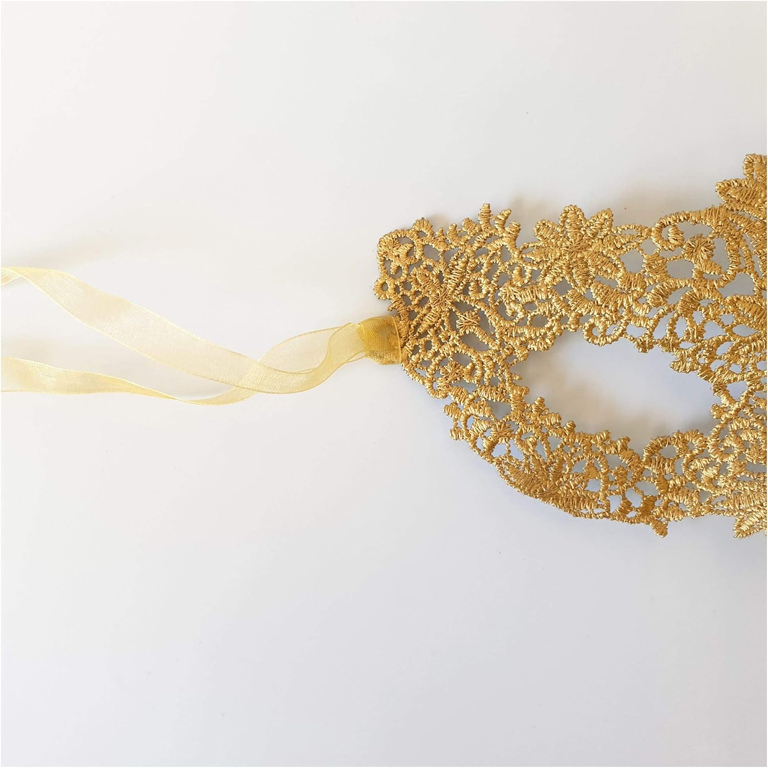 Samantha Peach Lace Coachella Masquerade Mask (Gold) – BigaMart