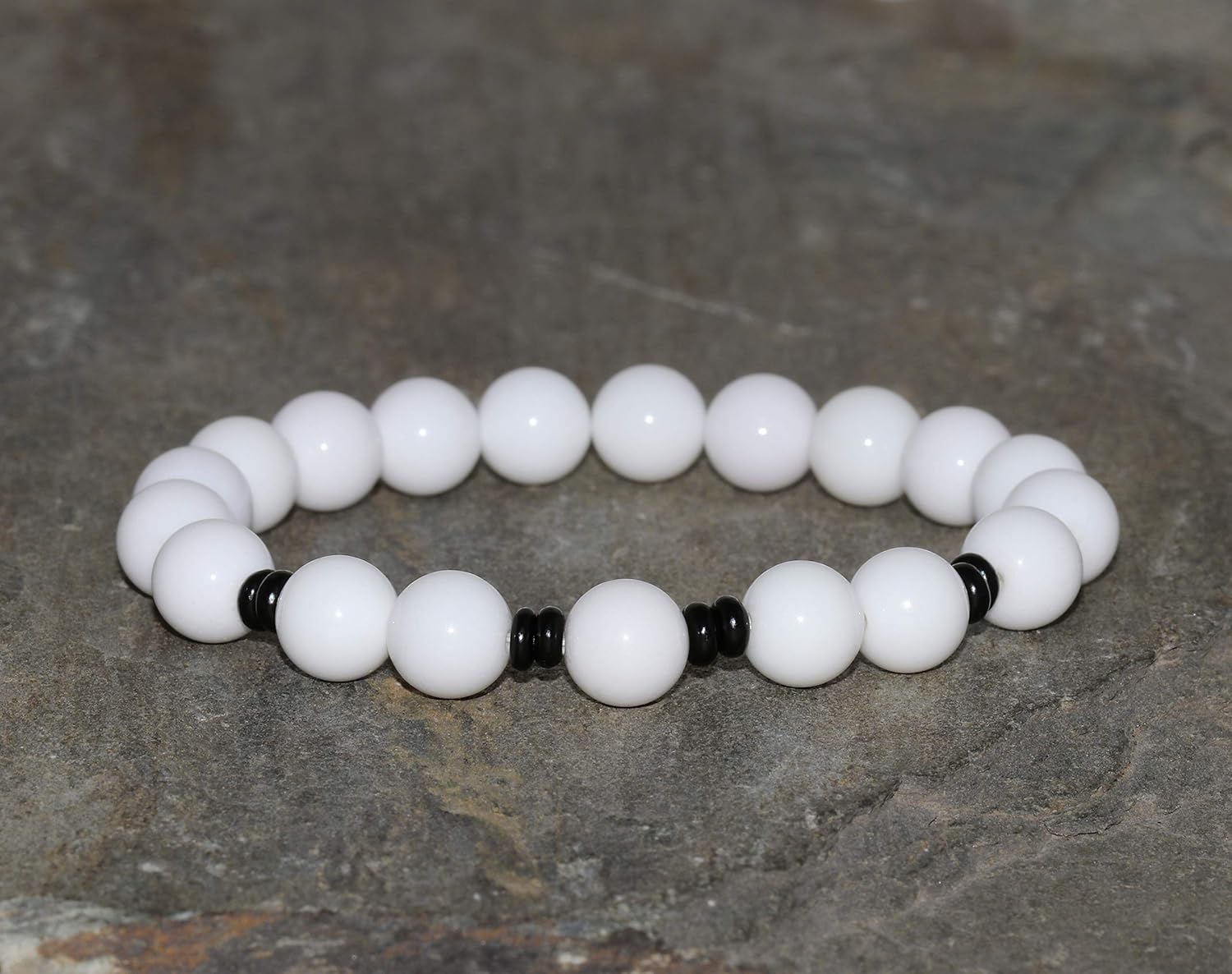 Amazon.com: White Agate Beaded Bracelet 8mm Handmade Natural White ...