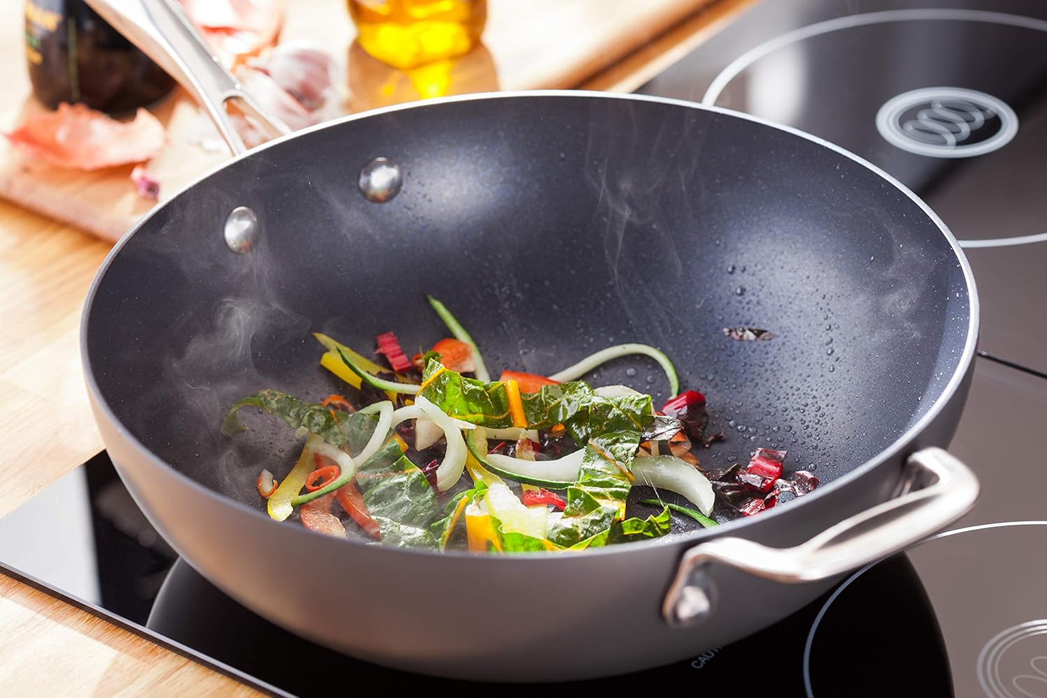 Stellar 6000 Hard Anodised 28cm Stir Fry with Helper Handle – BigaMart