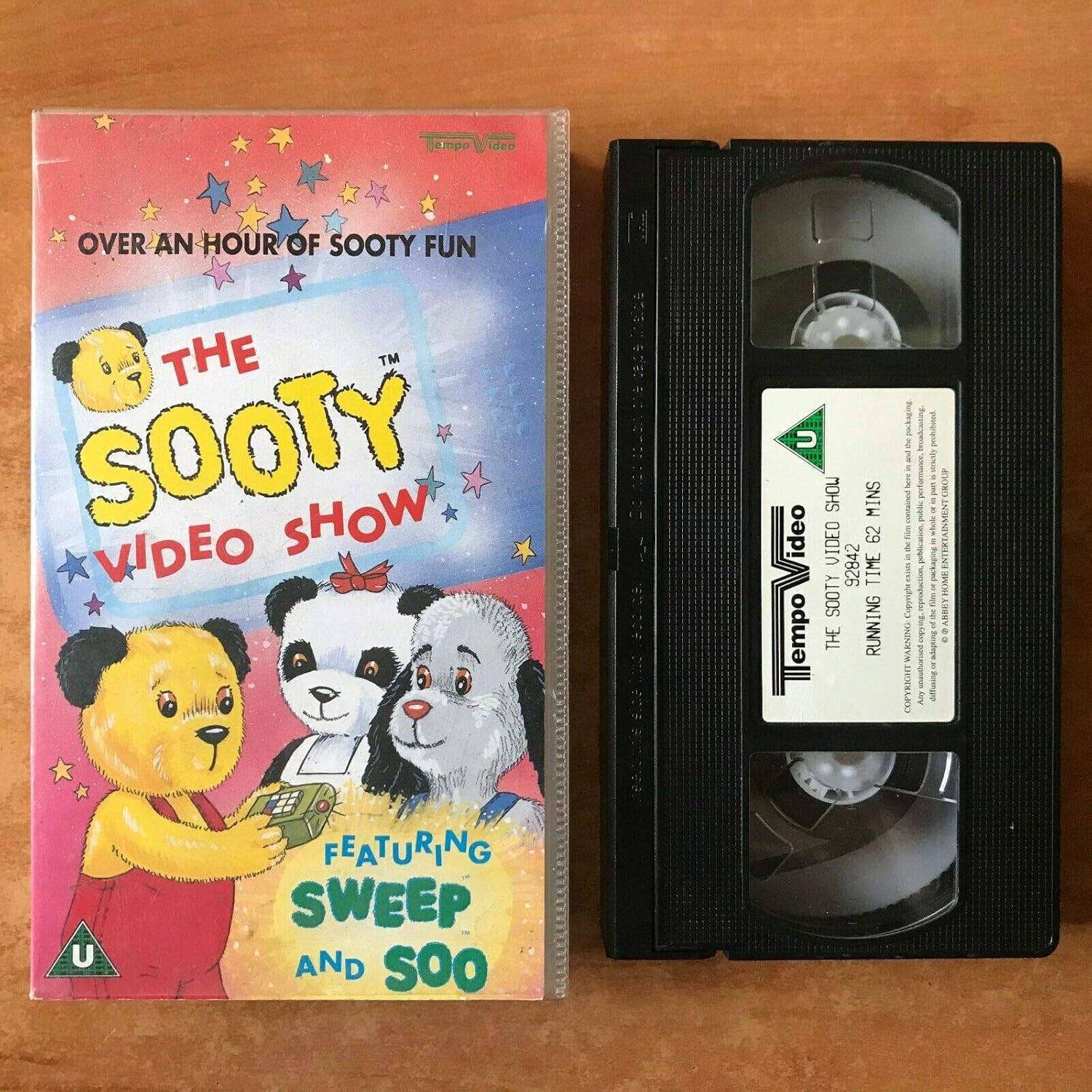 Sooty: Video Show [VHS] [2001]: Richard Cadell, Vicki Lee Taylor ...