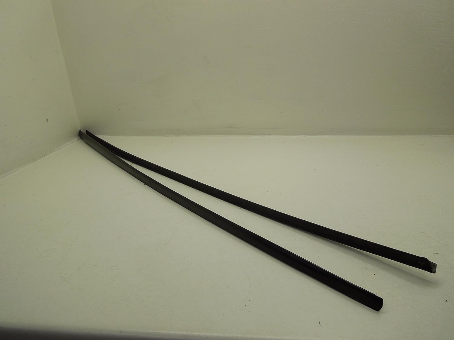 Audi A3 8L Windscreen Side Trims Pair: Amazon.co.uk: Car & Motorbike