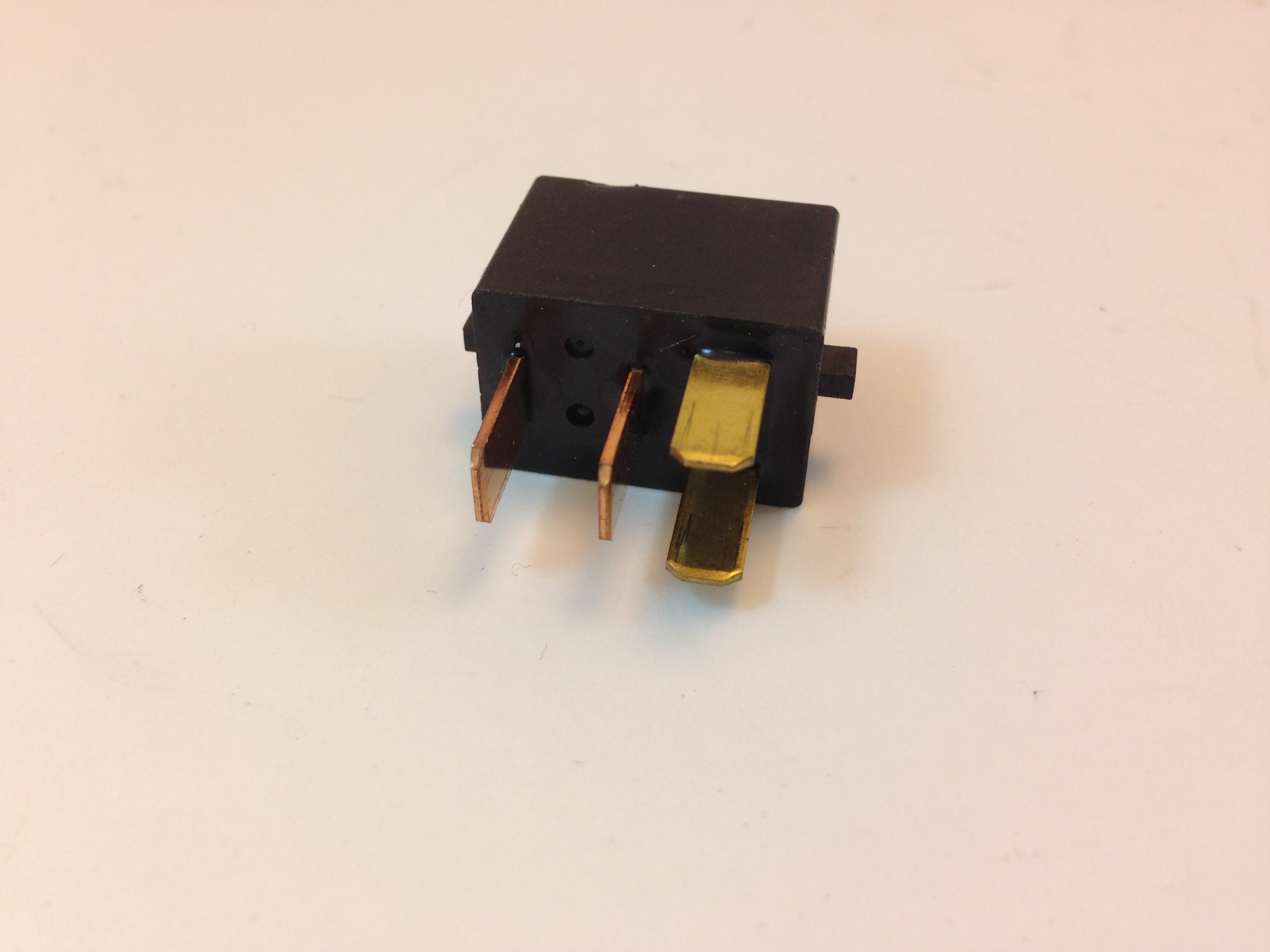 Mua OMRON G8HL-H71 12 VOLT DC SPST LOW PROFILE ISO AUTOMOTIVE RELAY (5 ...