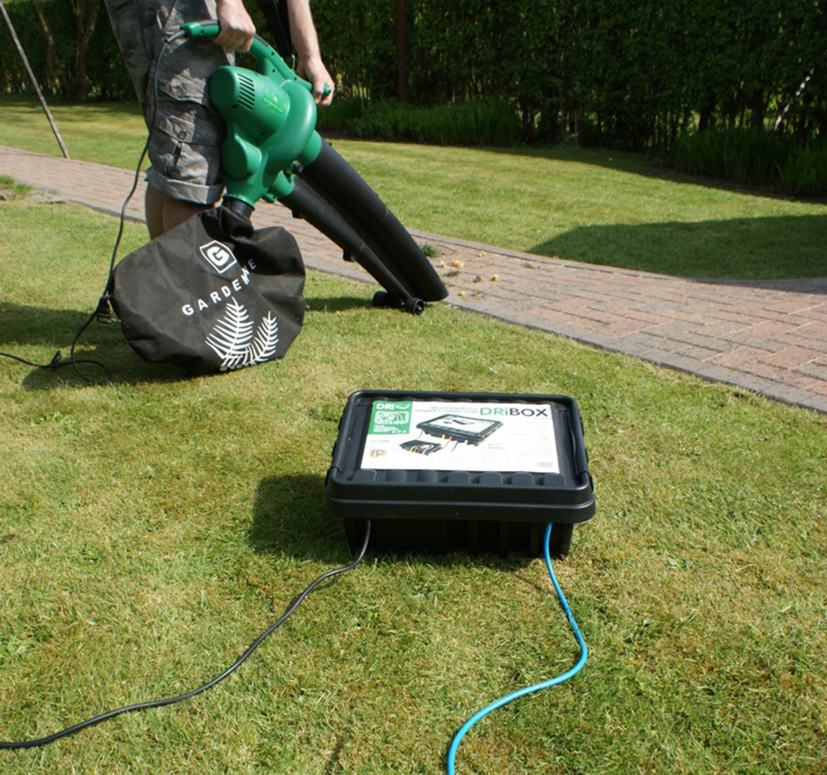 Dri-Box FL-1859-285 IP55 Weatherproof Box, Black, Medium – Electronics ...