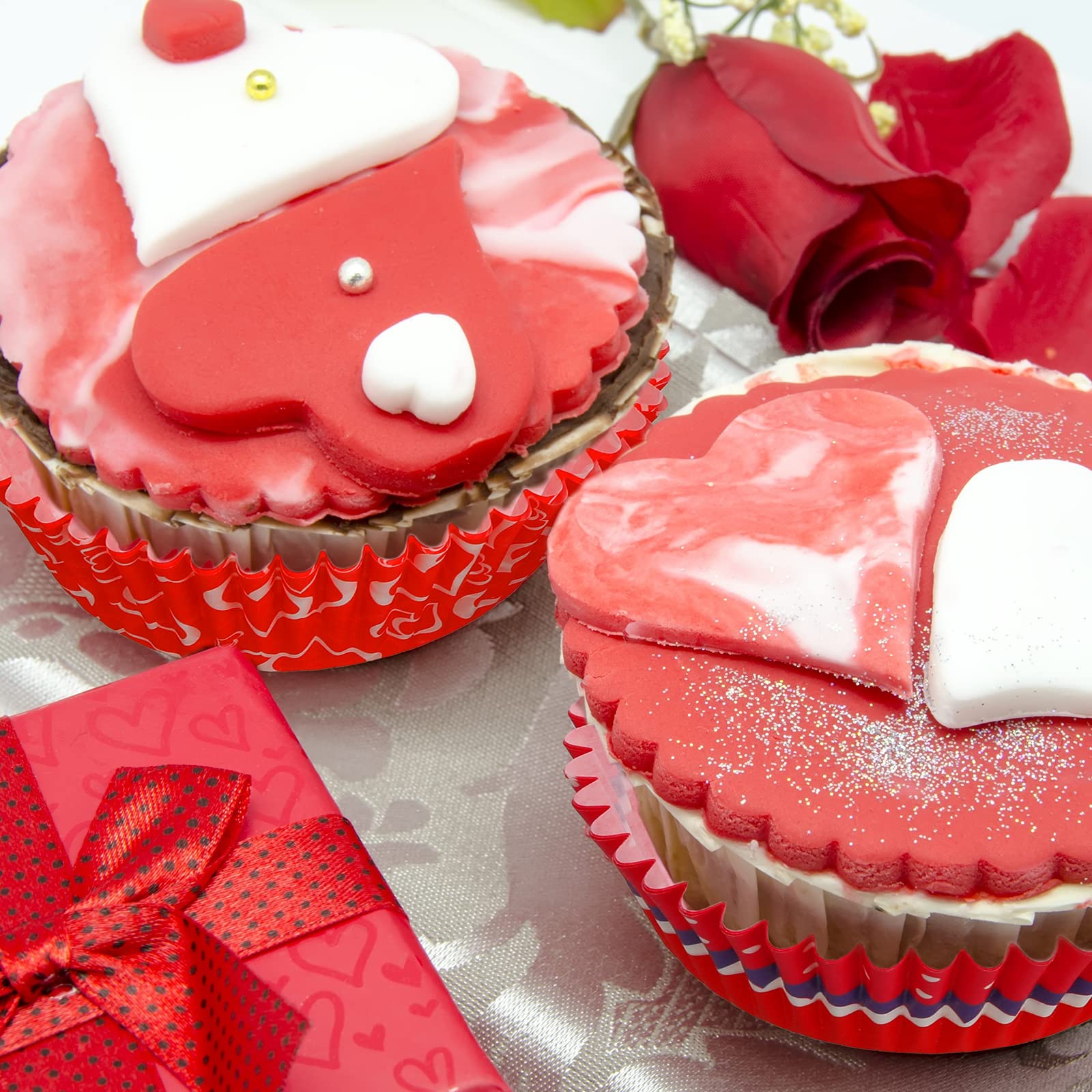 600 Count Valentine's Day Cupcake Liners Heart Baking Cups Liners Craft ...