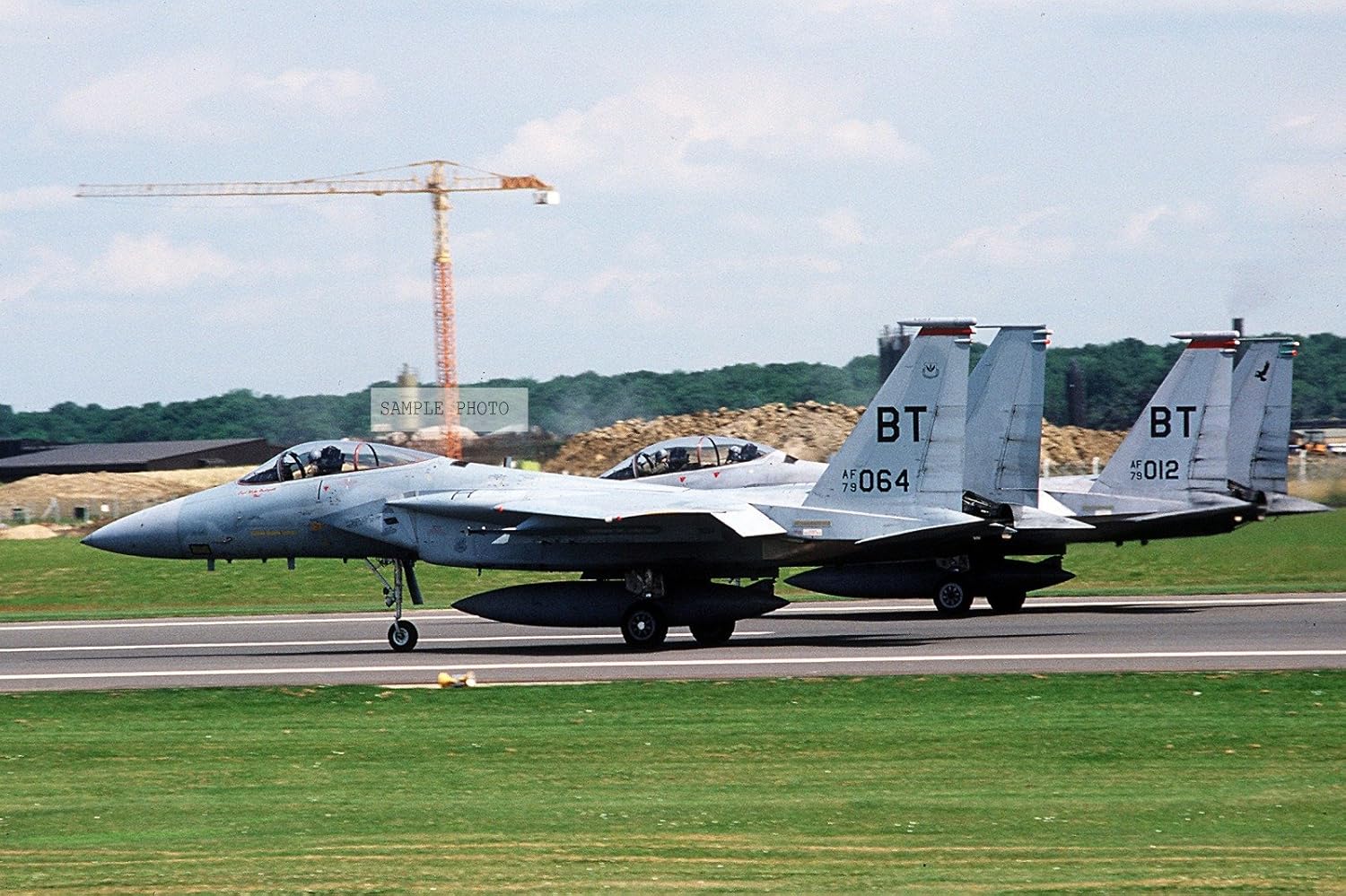 aircraft design - Why do some 2 seat fighters have side by side seating ...