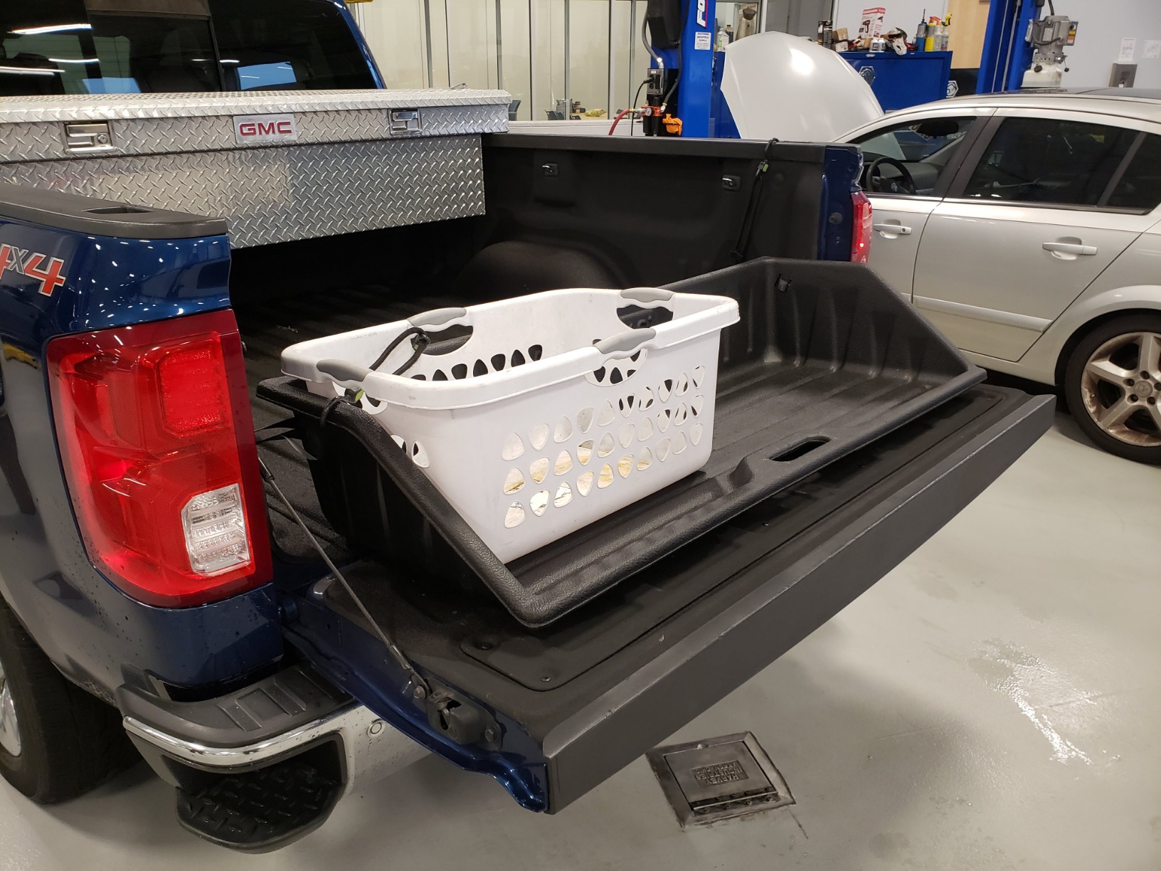 $37/mo - Finance Last Boks Full Size Truck Bed, Cargo Box Organizer ...