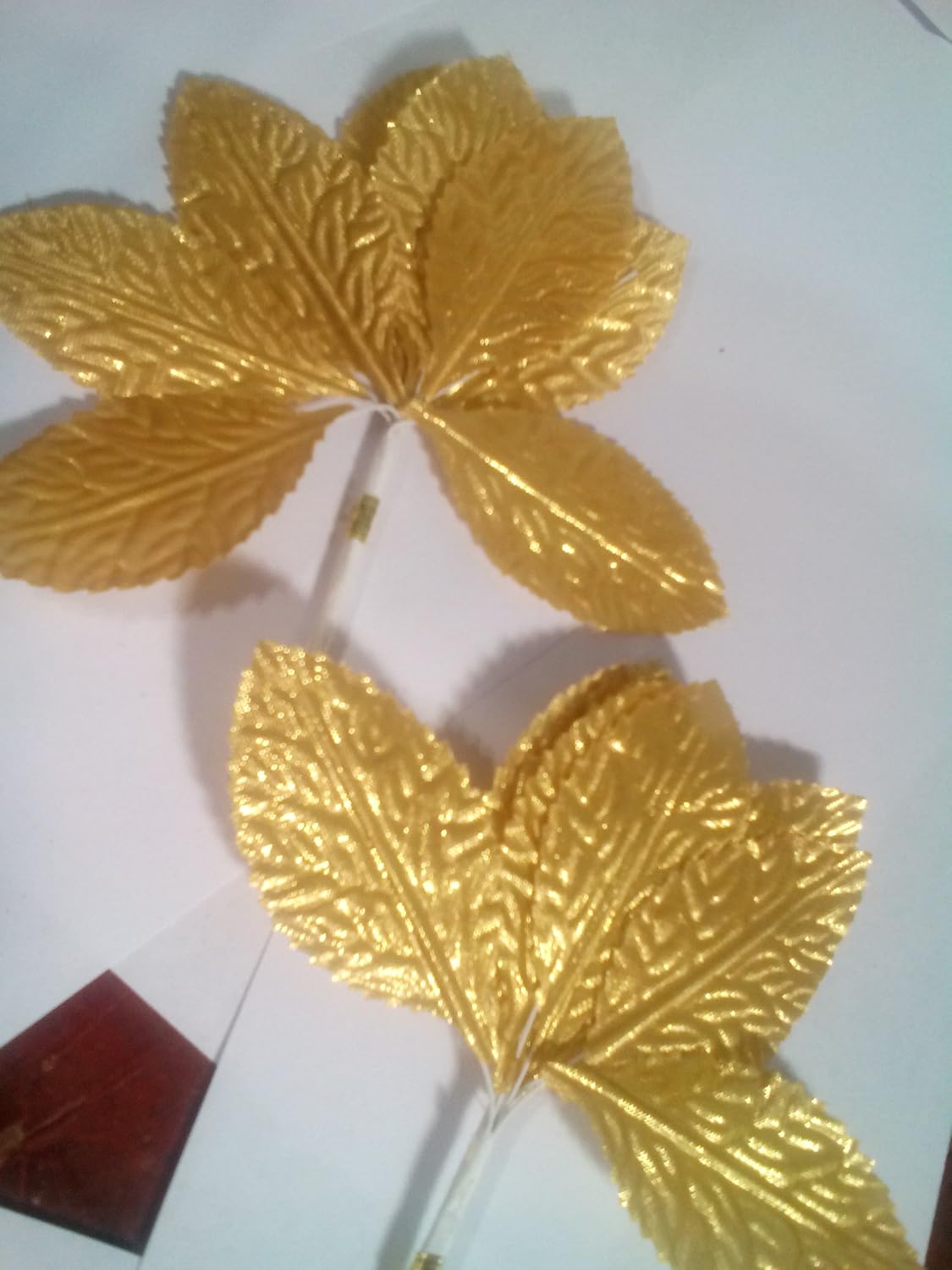 Amazon.com: 3" Gold Rose Corsage Leaves on 2" white wire stem, Pack of 48