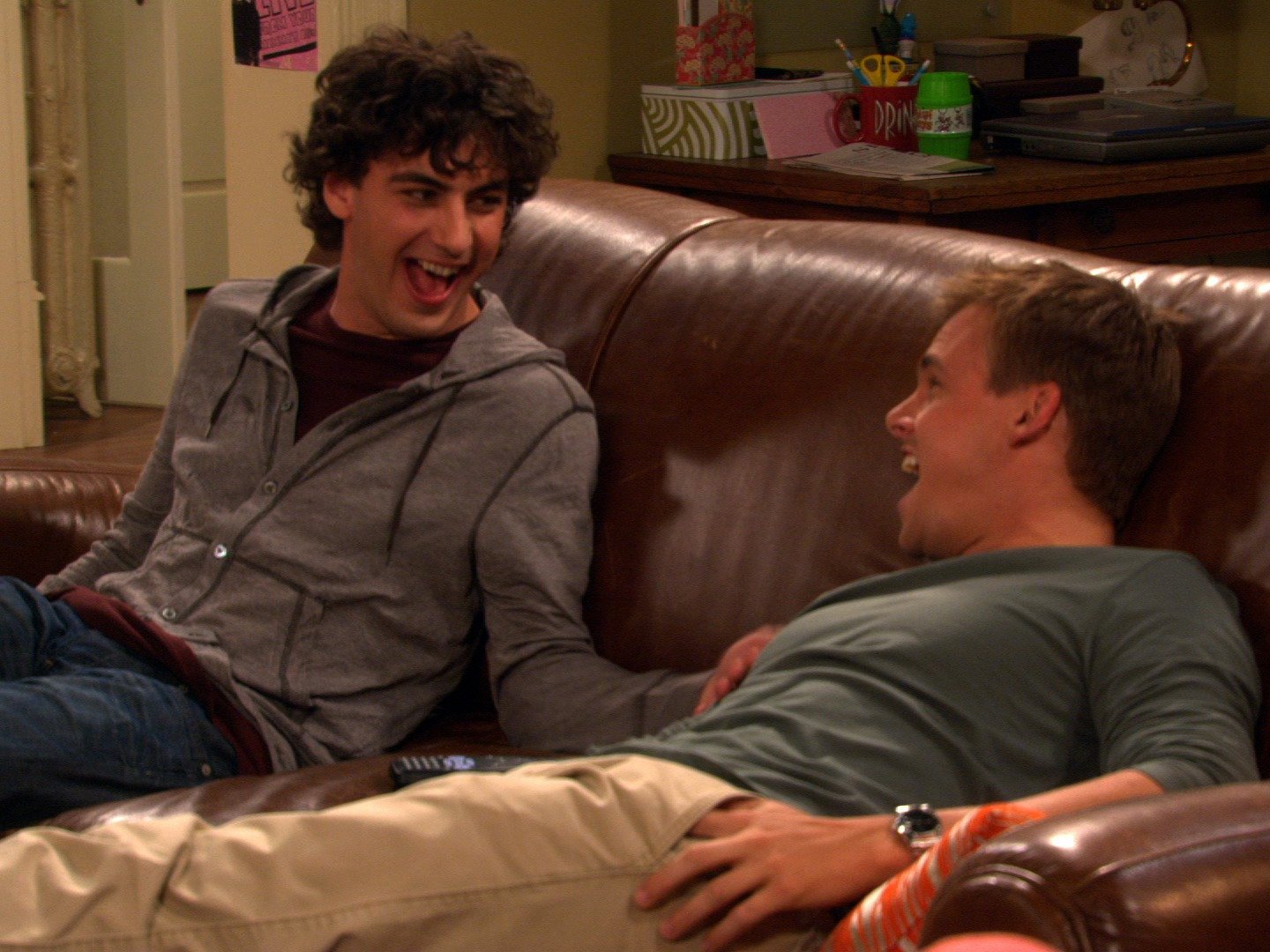 Watch Roommates Season 1 | Prime Video