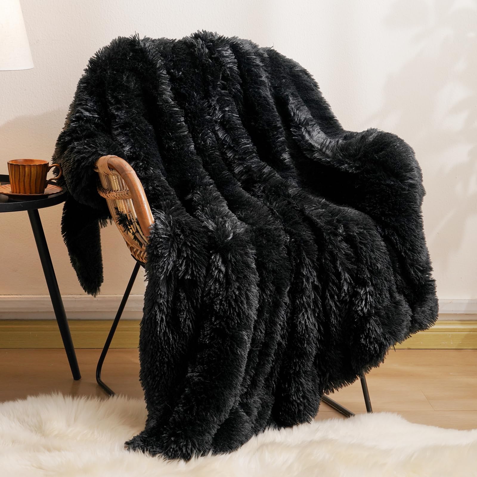 PHF Luxury Fuzzy Faux Fur Throw Blanket, Soft Shaggy Plush Comfy ...