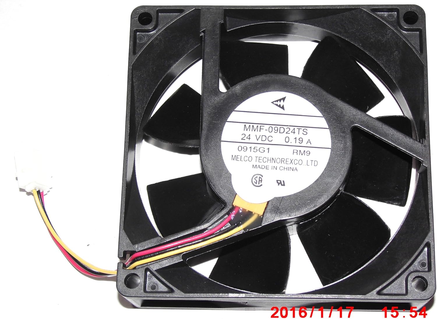 MMF-09D24TS RM9 24V 0.19A 3Wire 9cm square Cooling Fan: Amazon.co.uk ...