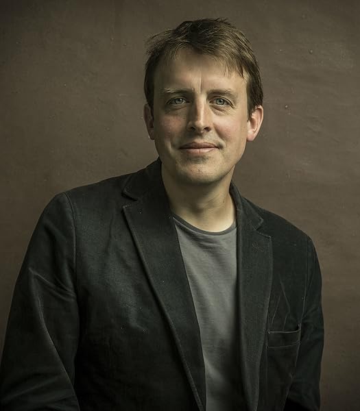 Moneyland: Why Thieves And Crooks Now Rule The World And How To Take It ...