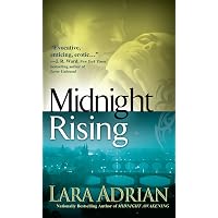 Amazon.com: Kiss of Midnight (The Midnight Breed, Book 1 ...