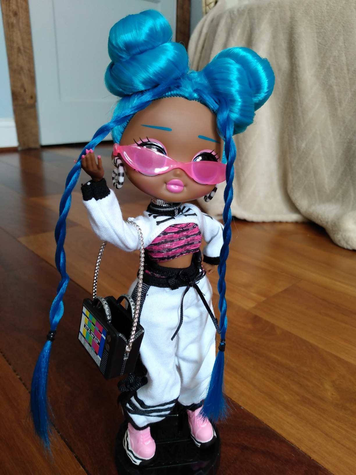 $8/mo - Finance LOL Surprise OMG Chillax Fashion Doll - Dress Up Doll ...