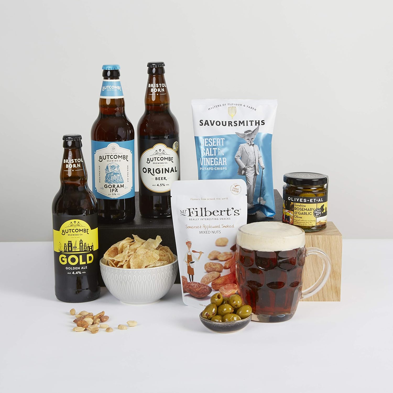The Christmas Real Ale Hamper – IPA, Bitter & Ale, Beer Hampers and ...