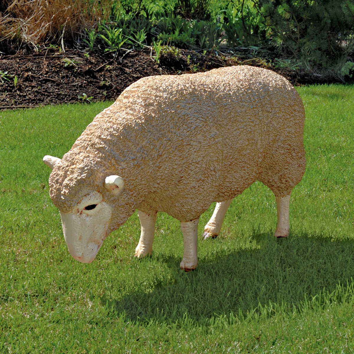 Amazon.com: 26" English European Ewe Life-Size Sheep Home Garden Statue ...