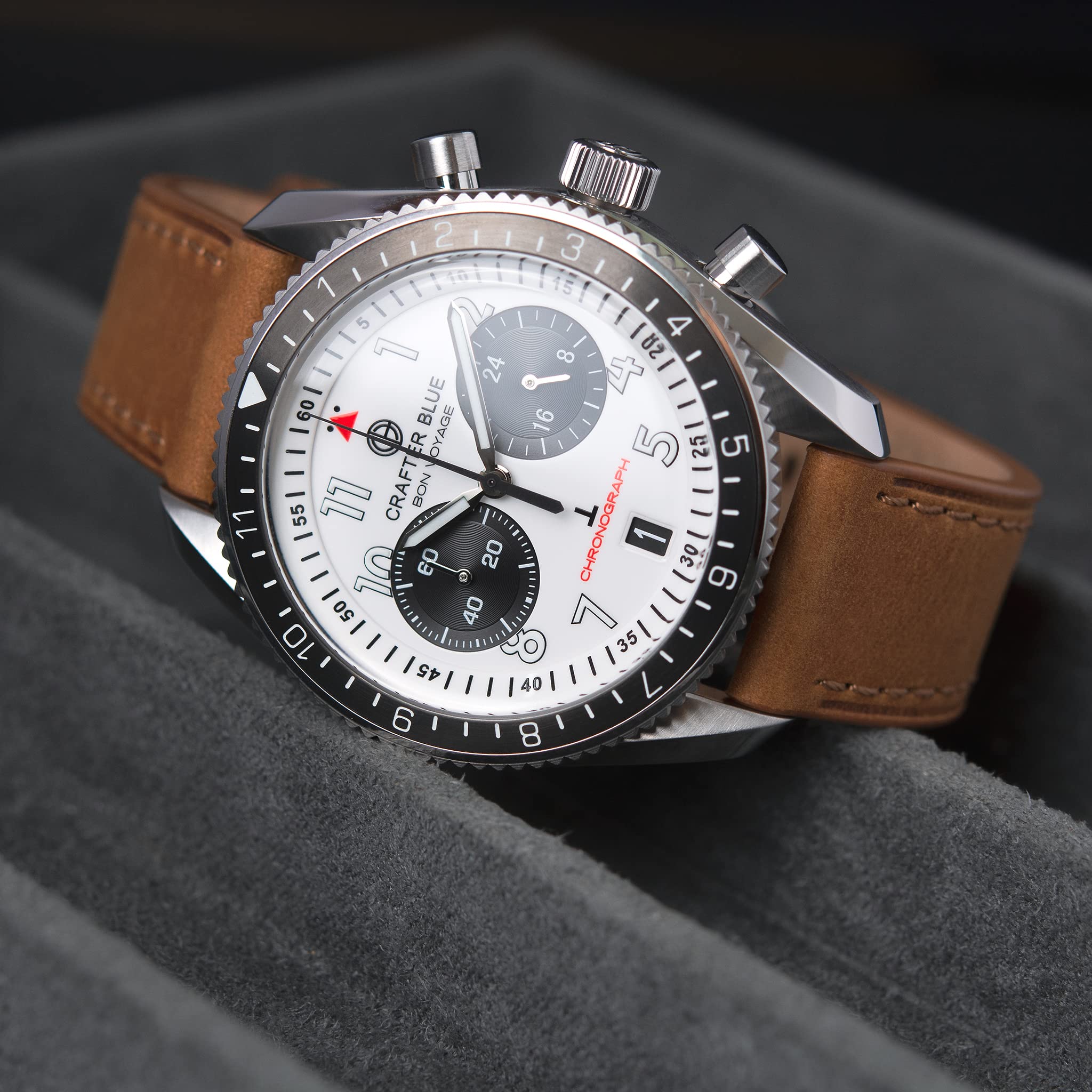 Mua Traveler Watch with Bi-Directional Rotating and 12-Hour Bezel trên ...