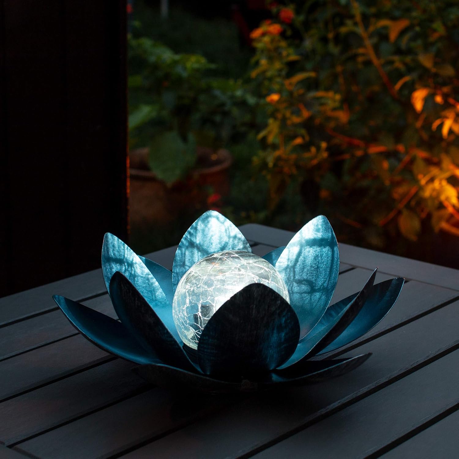 Navaris Solar Garden Light – LED Lotus Outdoor Sun Powered Garden ...