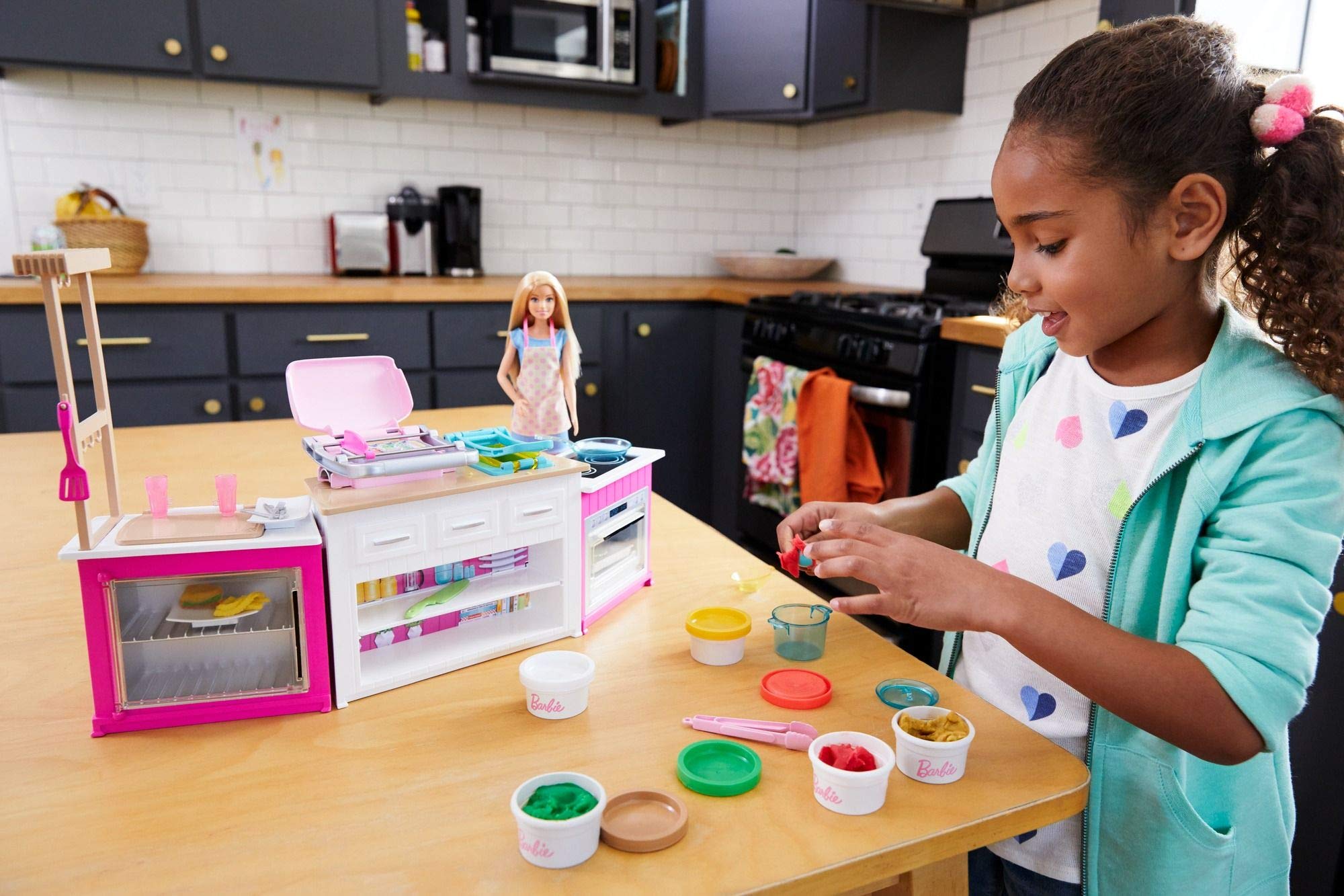 Barbie Kitchen Playset with Doll, Lights & Sounds, Food Molds, 5 Dough ...