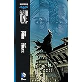 Amazon.com: Batman Earth One 1: 9781401232092: Johns, Geoff, Frank ...