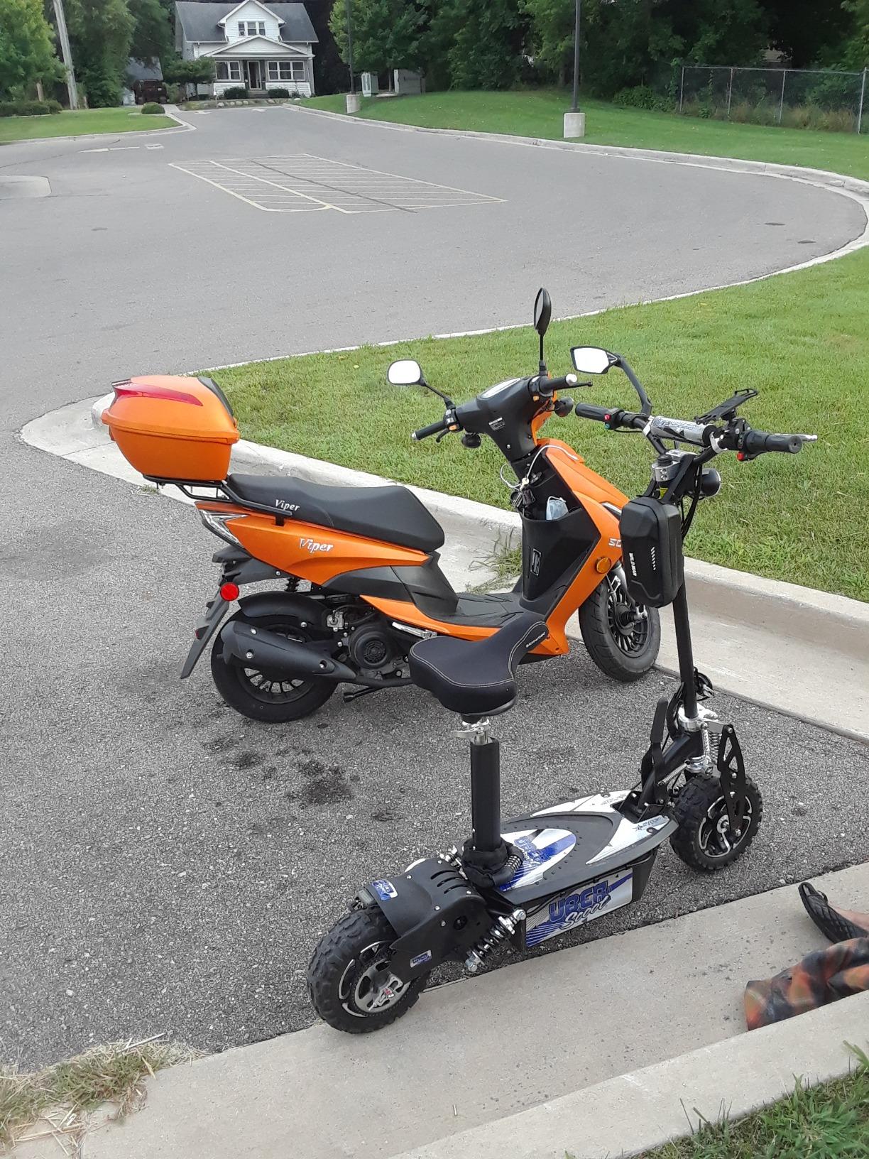 $27/mo - Finance UberScoot 1600w 48v Electric Scooter, Black, Large ...