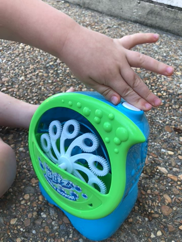 Amazon.com: Imperial Toy Bubble Blitz Bubble Blowout Party Machine ...