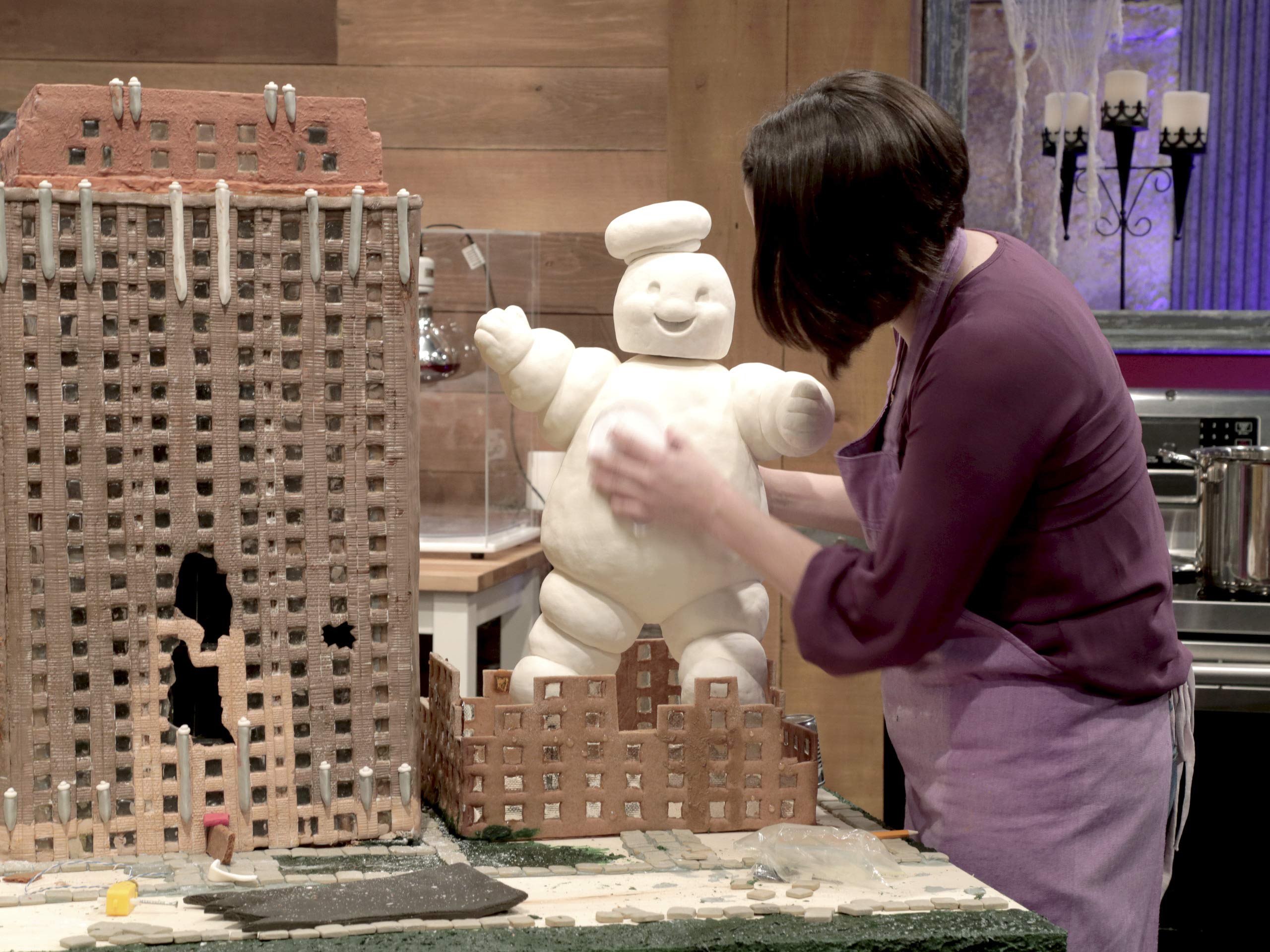 Watch Haunted Gingerbread Showdown, Season 2 | Prime Video