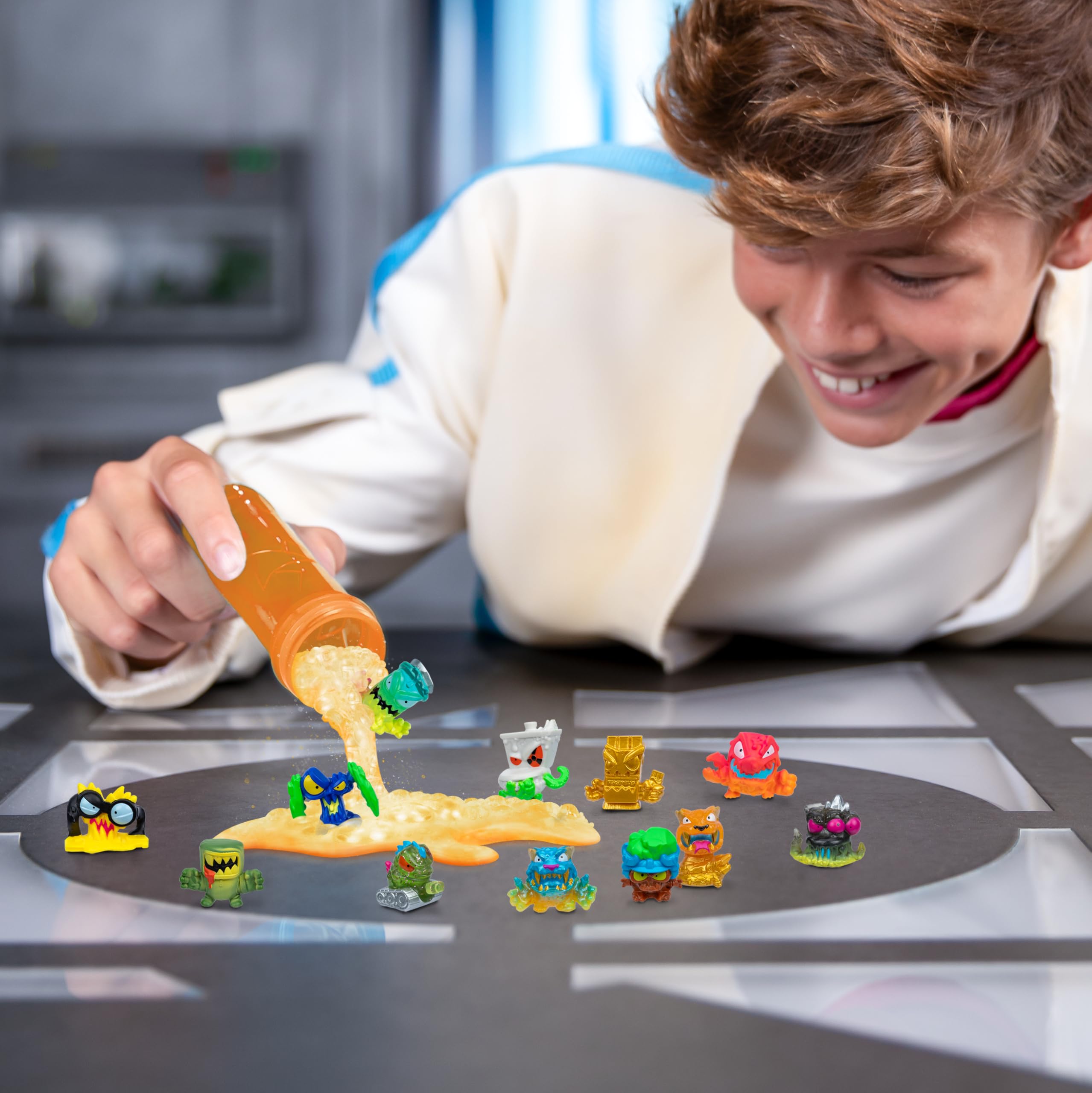 Mua MRBEAST LAB Swarms Series 2, Atomic Series 12 Pack – Python Panther, Add Water, Shake The ...