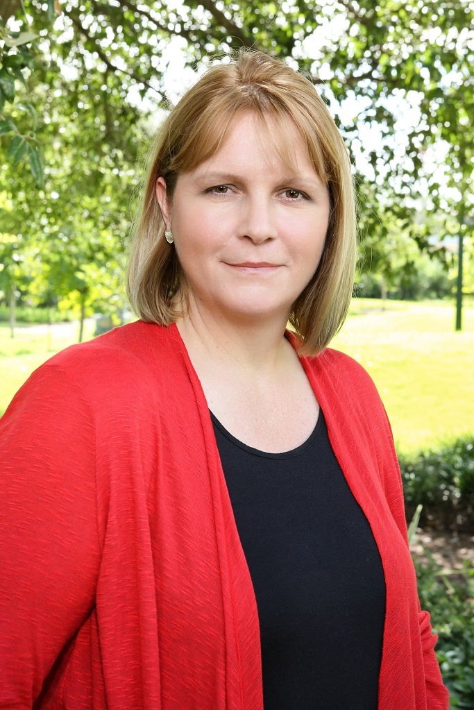 Caroline Leech – Audio Books, Best Sellers, Author Bio | Audible.com