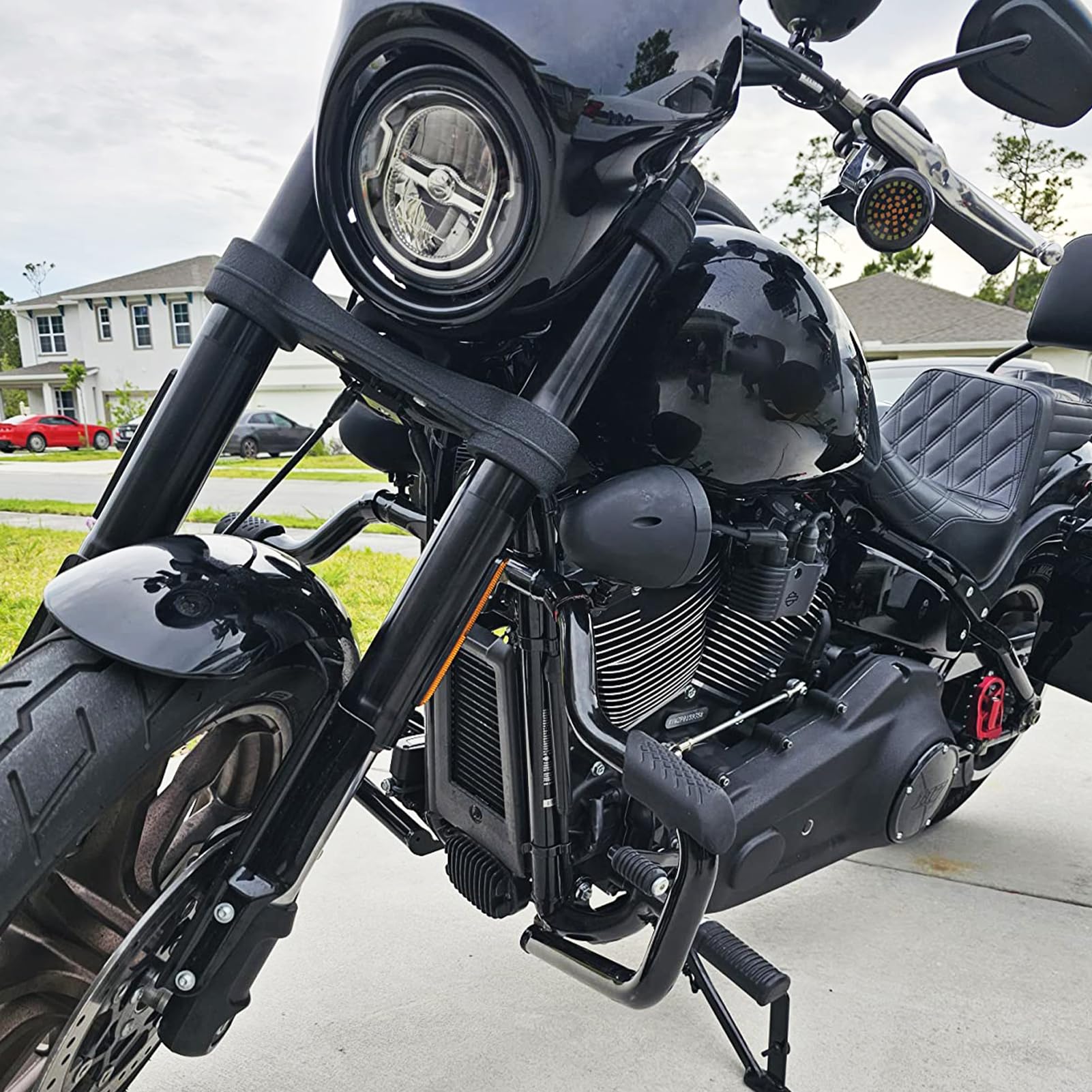 Mua Engine Guard Frame Highway Crash Bar Compatible with 2018-2024 ...