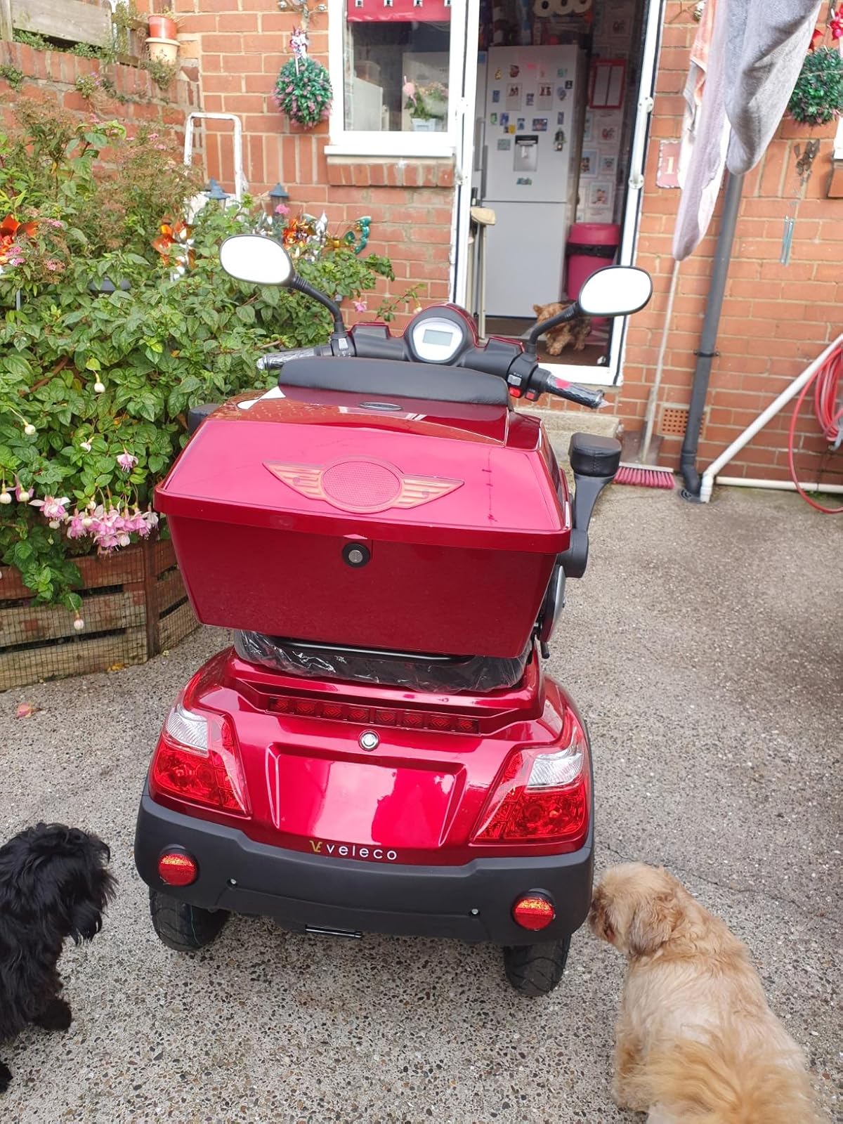 Veleco FASTER: 4-wheeled mobility scooter for elderly ~ Velobike