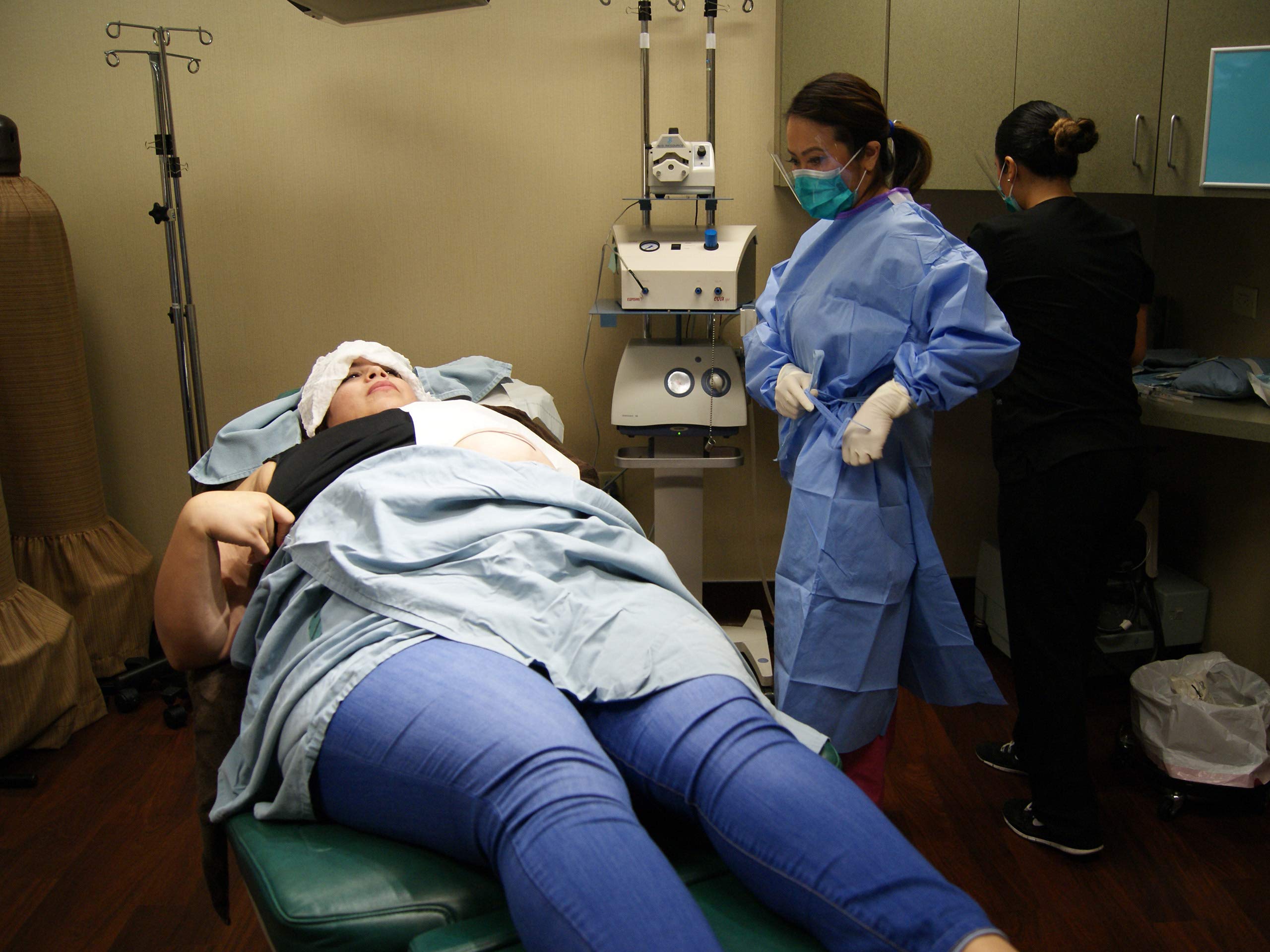 Watch Dr. Pimple Popper - Season 101 | Prime Video