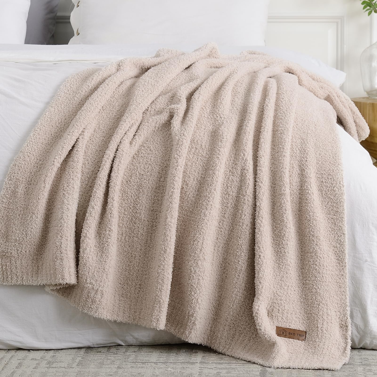 Bedpasda Plush Twin Knit Blanket for Couch Bed, Lightweight Soft ...