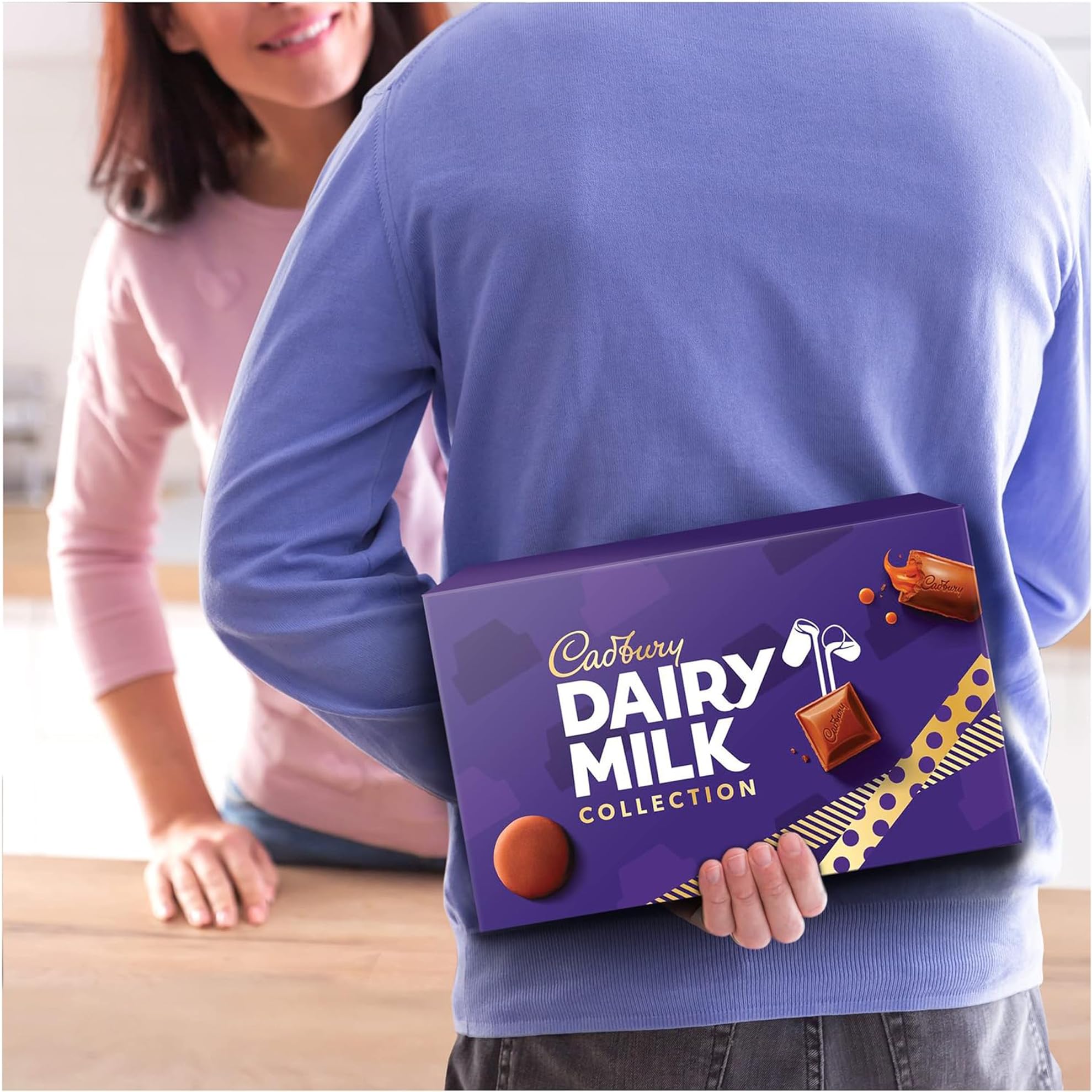 Mua Cadbury Dairy Milk Collection Big Night In Deluxe Hamper Gift ...
