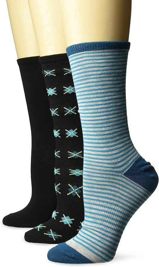 Hanes womens Comfortfit Lightweight Crew Socks 3-pack at Amazon Women’s ...