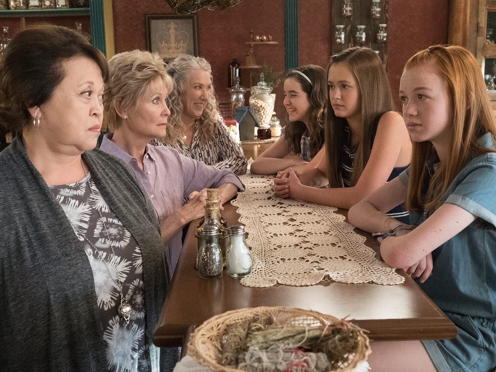 Amazon.co.jp: Just Add Magic - Season 2 : Annabelle Kavanagh, Zach ...