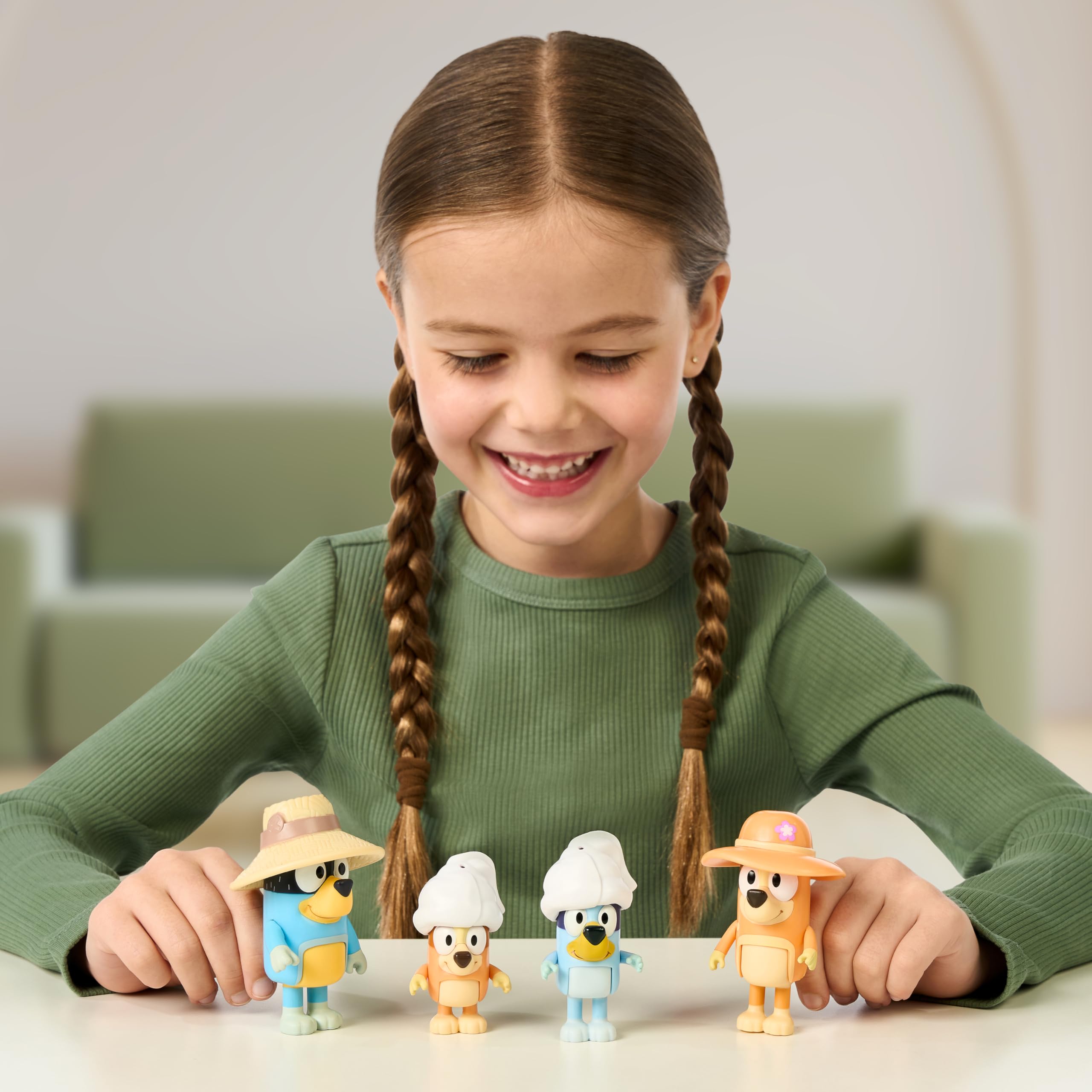 Mua Bluey Figure 4-Packs, Family Trip, 2.5 Inch Poseable Figures of ...