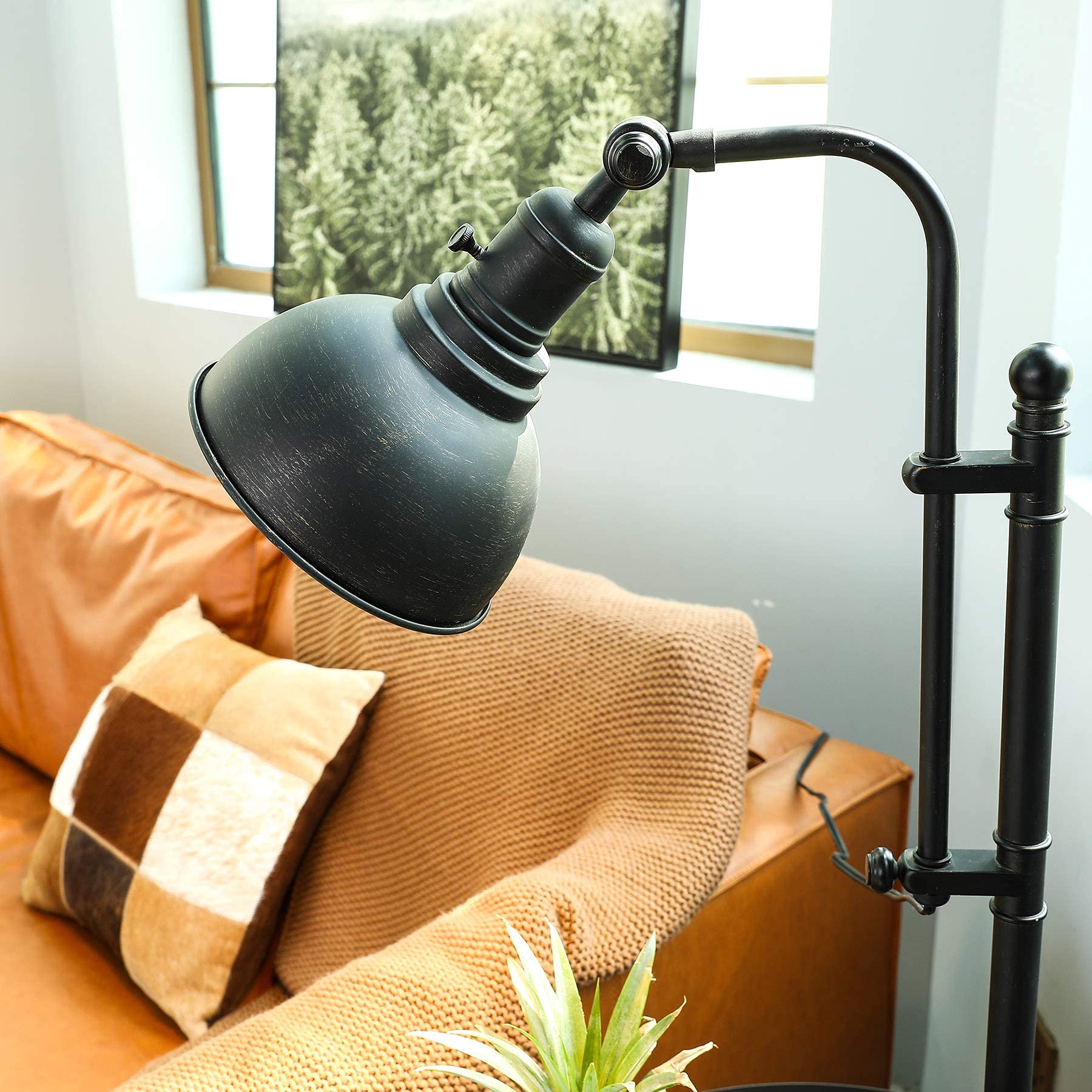 Mua VONLUCE Rustic Desk Lamp Black Adjustable, Industrial Style Metal ...