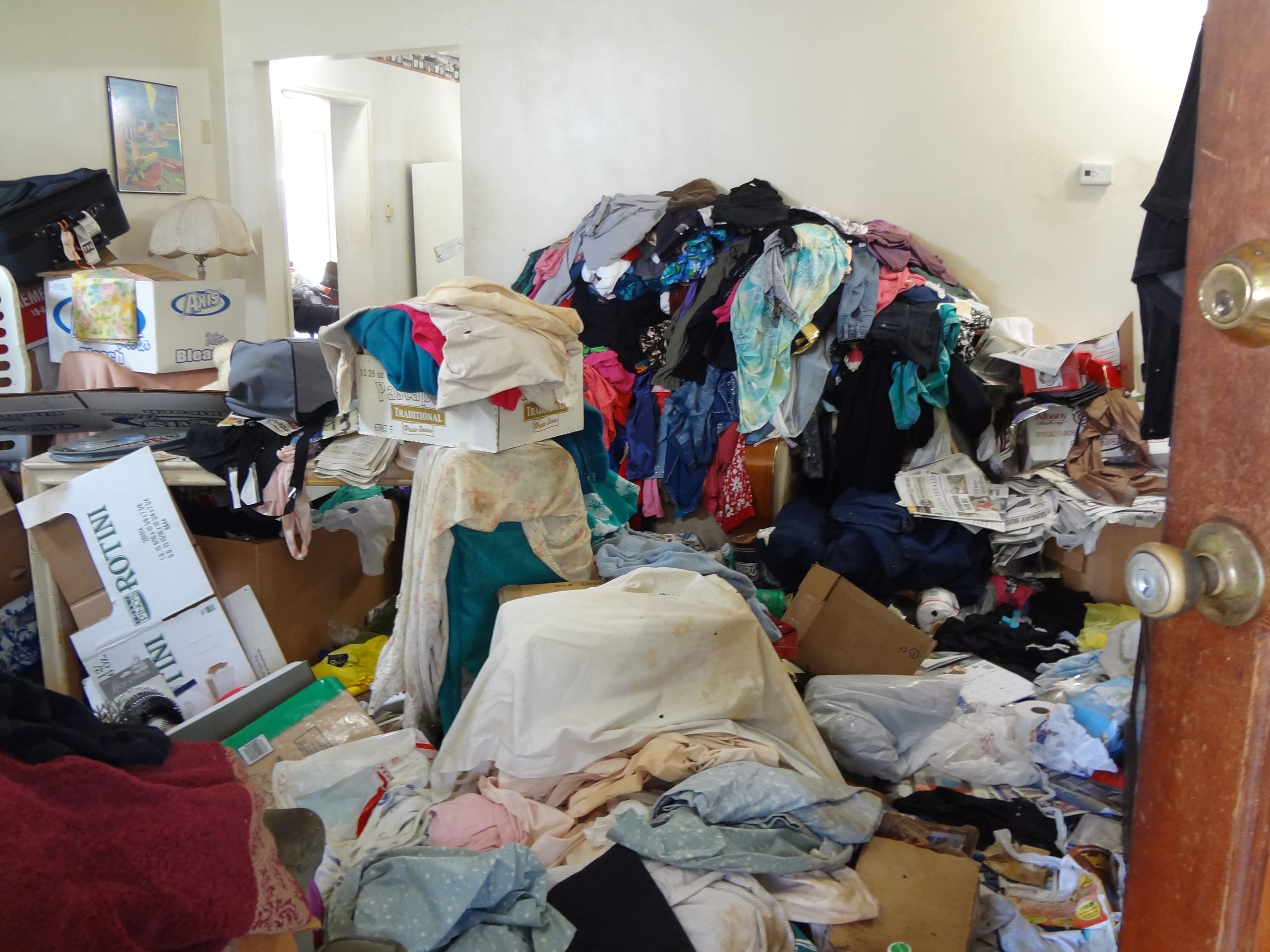 Watch Hoarding: Buried Alive - Season 4 | Prime Video